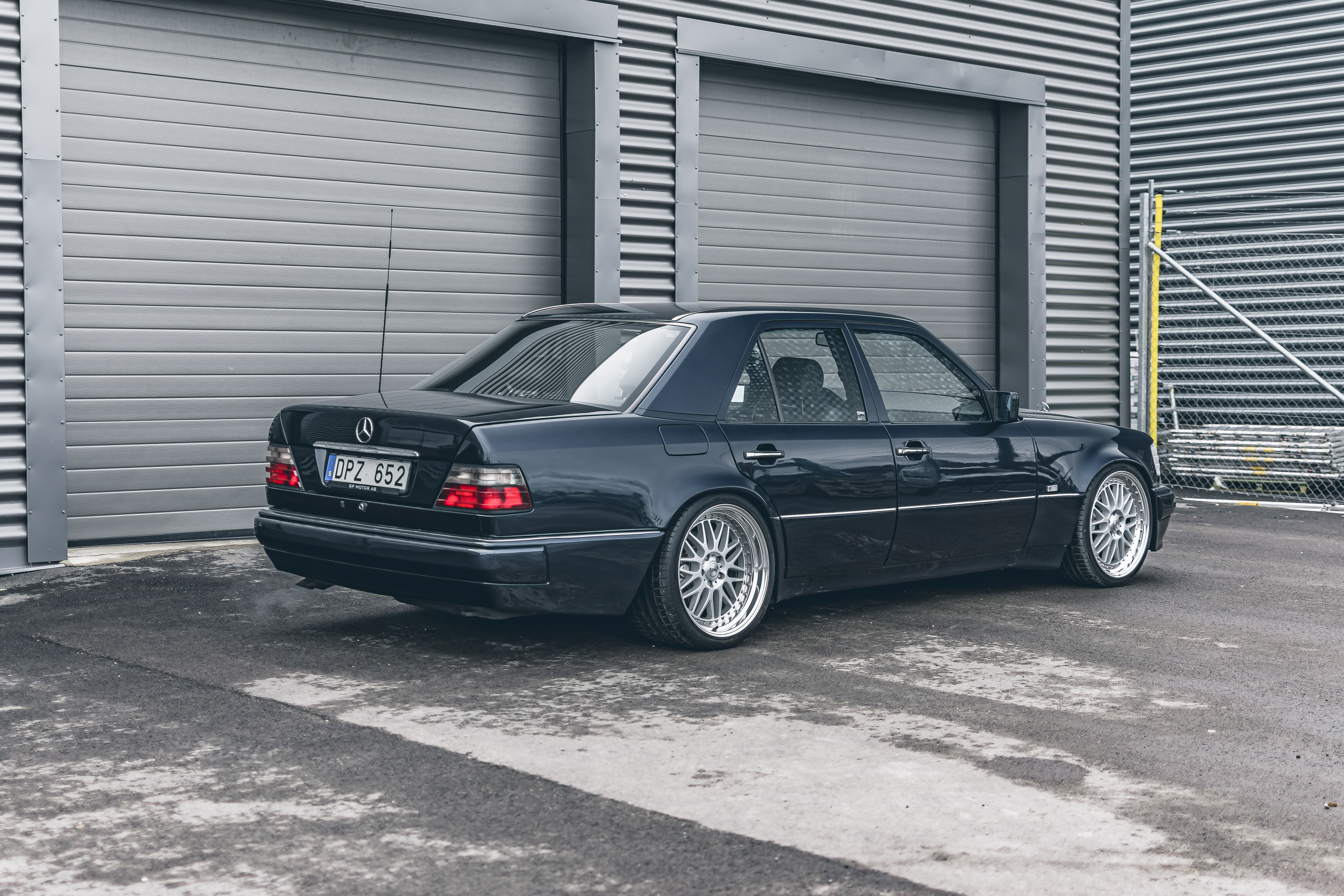 1995 MERCEDES-BENZ (W124) E500 LIMITED