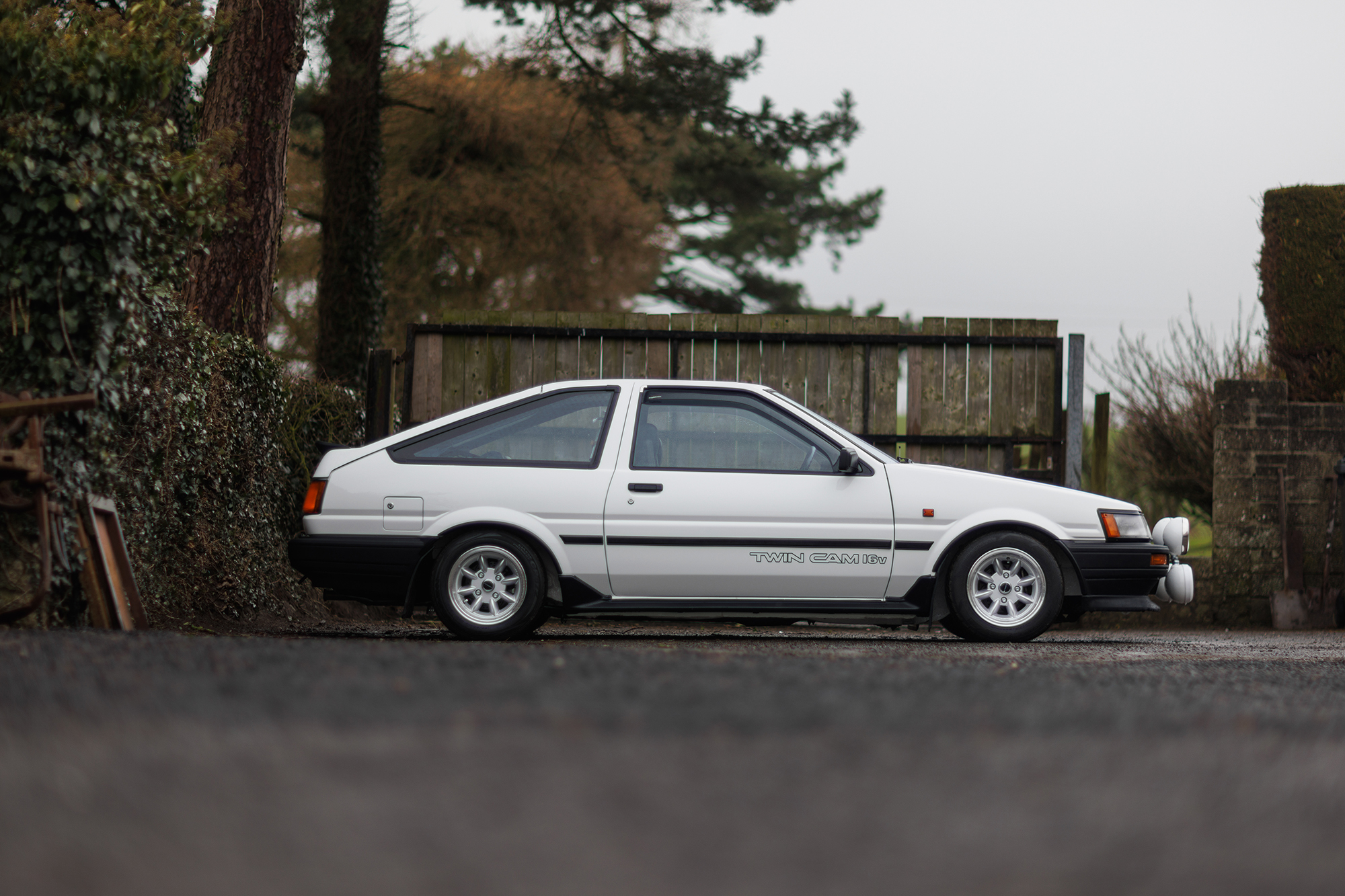 1986 TOYOTA COROLLA (AE86) GT TWIN-CAM 16V