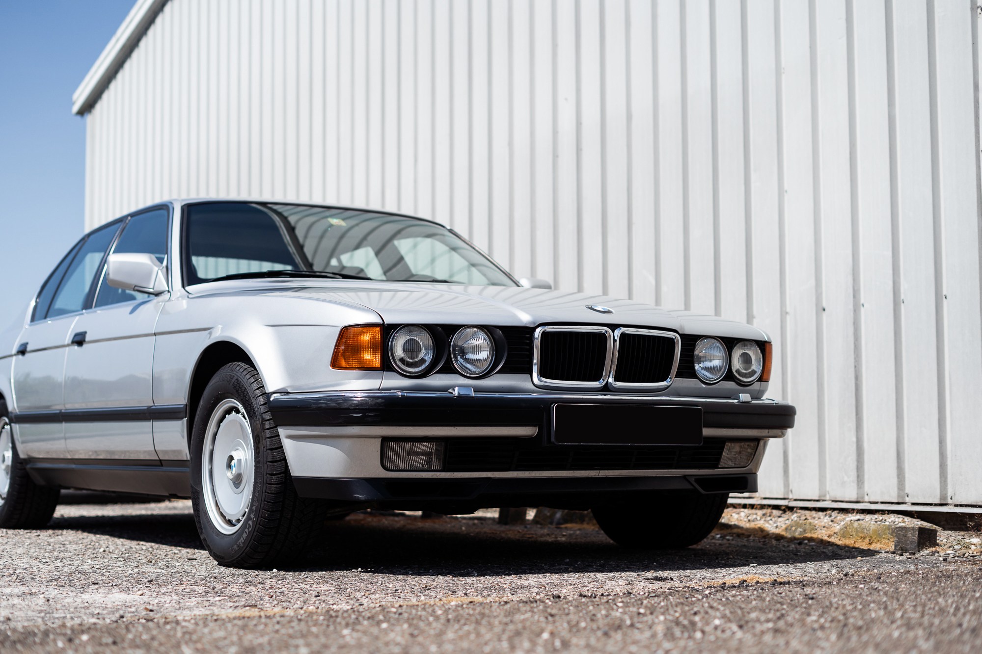 1991 BMW (E32) 750I