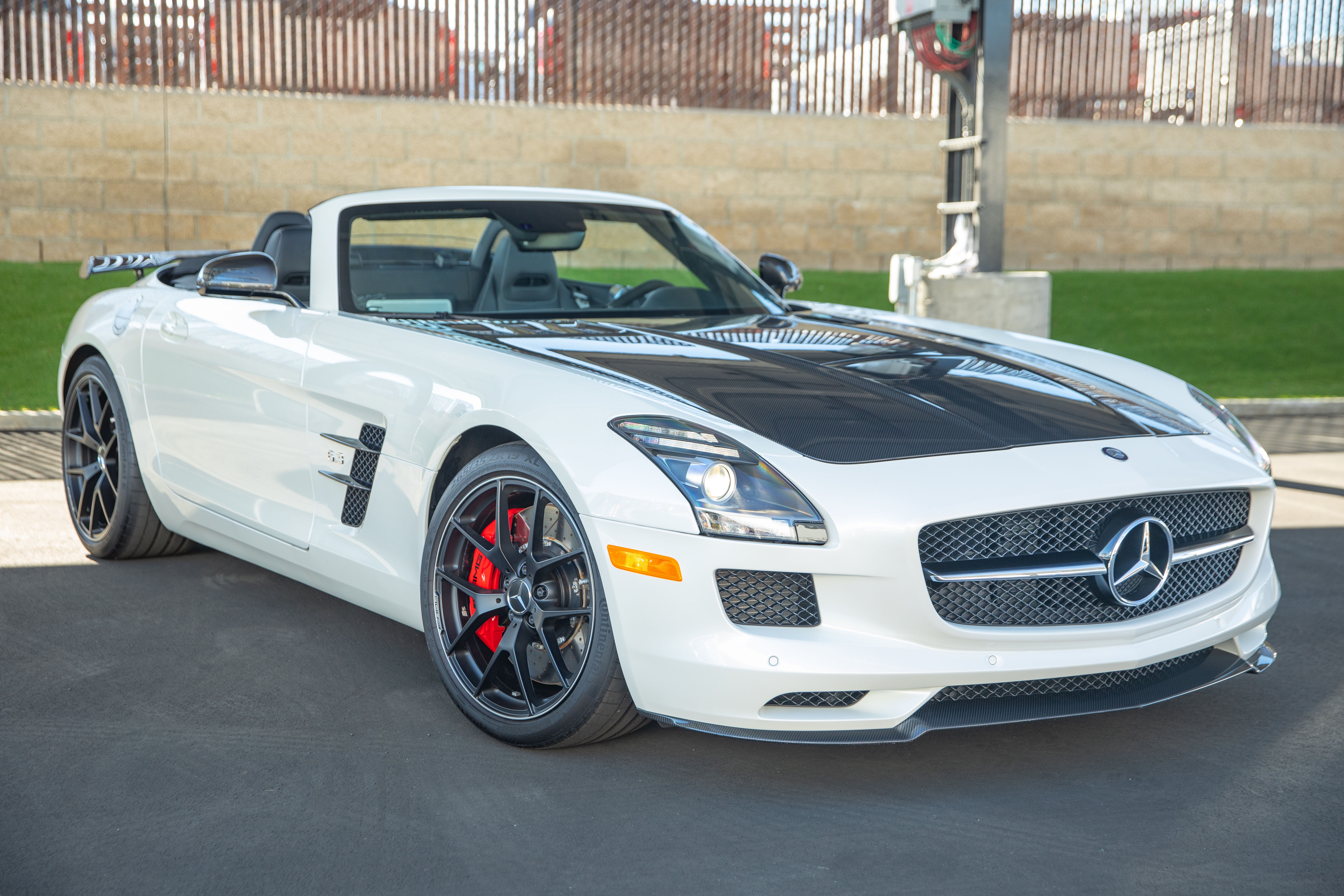2015 MERCEDES-BENZ SLS AMG ROADSTER GT FINAL EDITION - 1,841 MILES for ...
