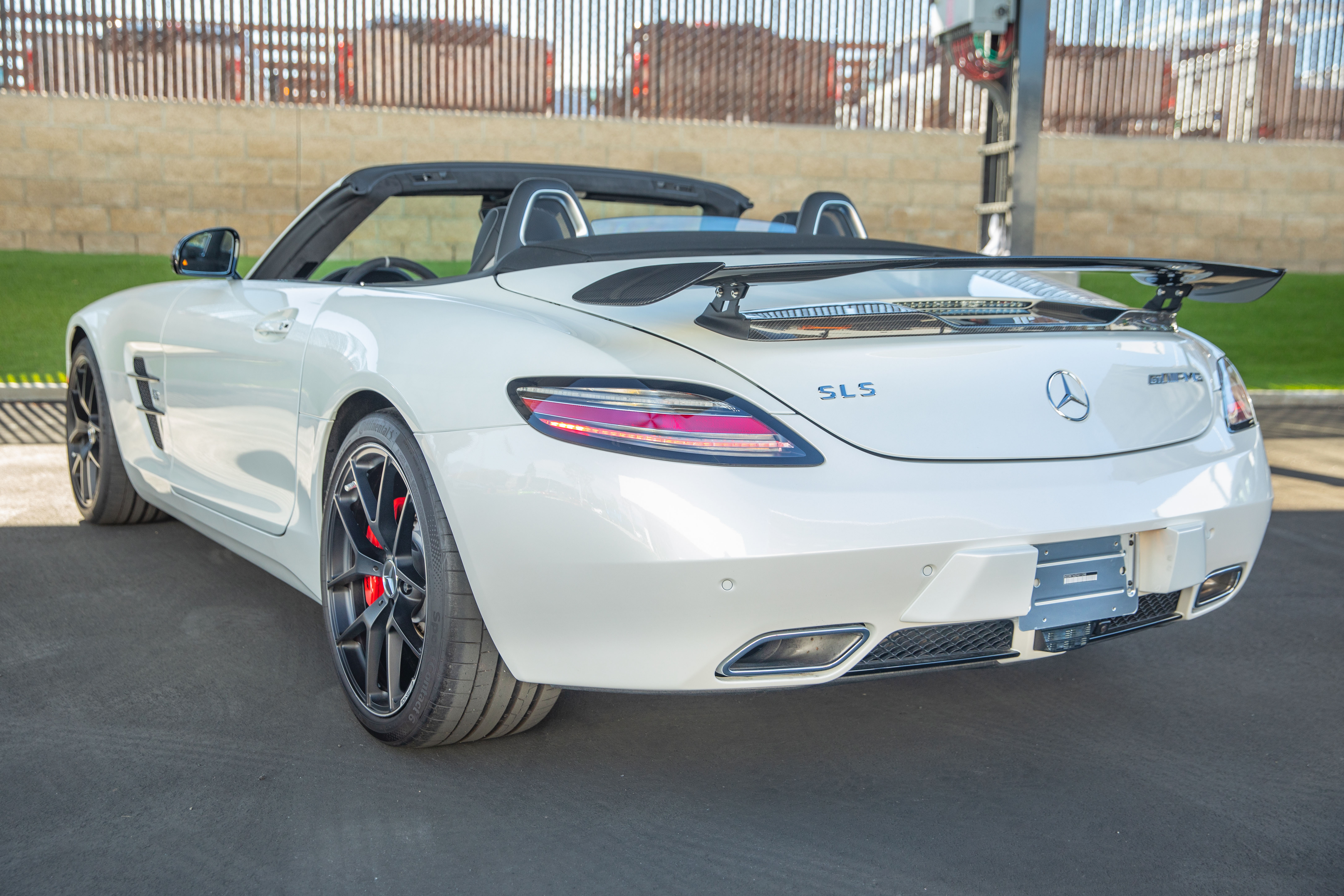 2015 MERCEDES-BENZ SLS AMG ROADSTER GT FINAL EDITION - 1,841 MILES for ...