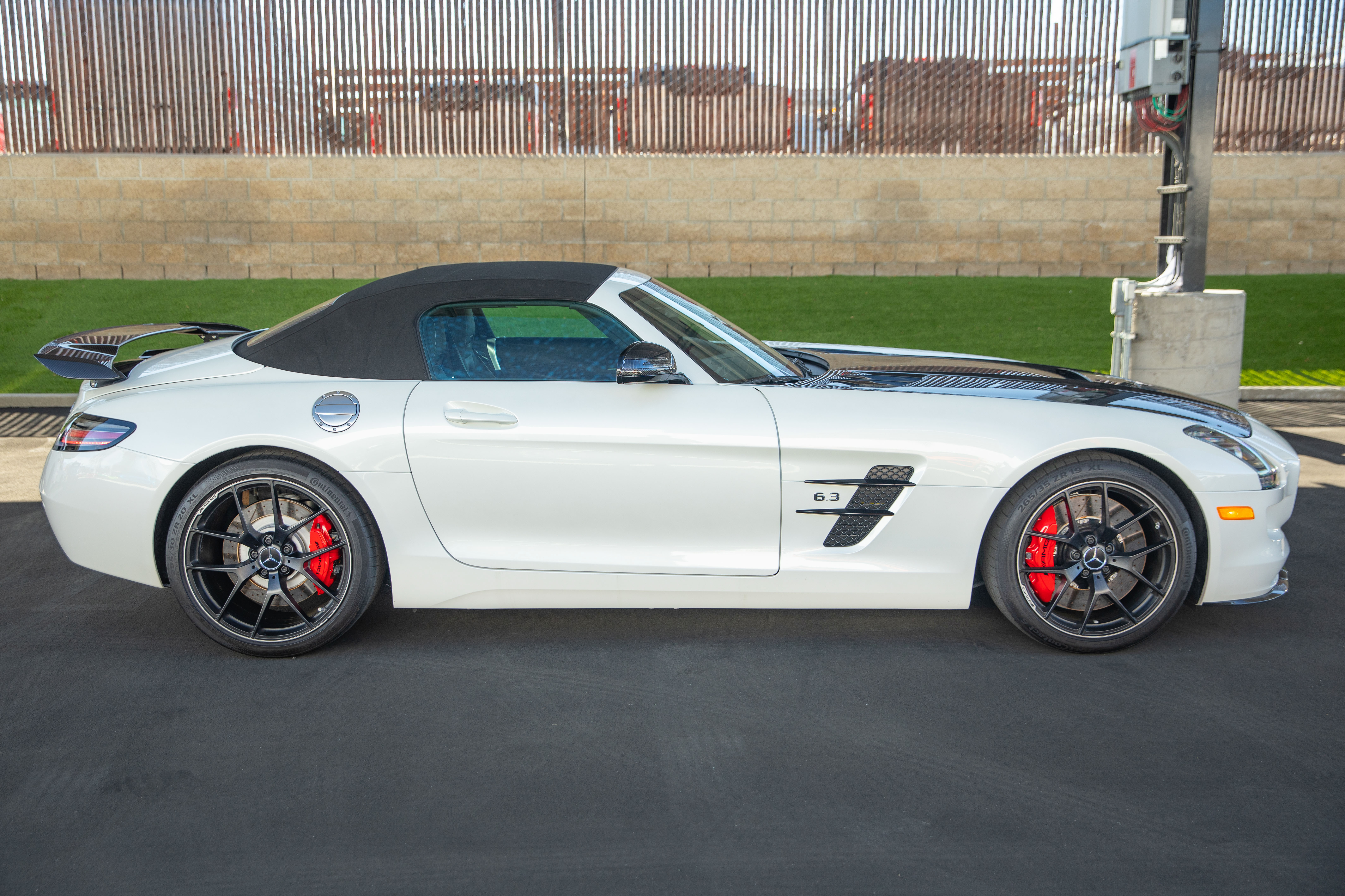 2015 MERCEDES-BENZ SLS AMG ROADSTER GT FINAL EDITION - 1,841 MILES for ...