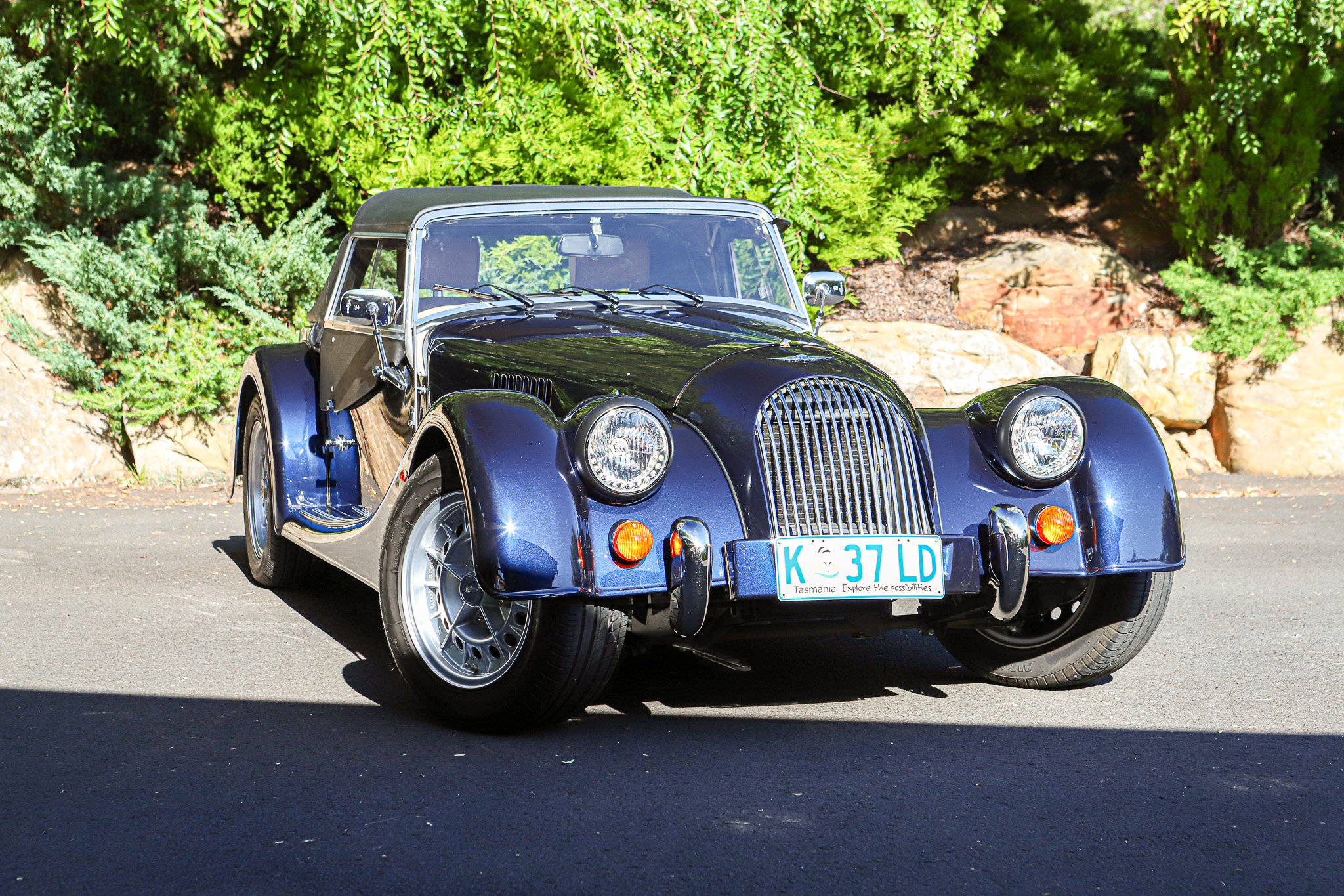 2011 MORGAN Roadster V6 - 2,236 KM