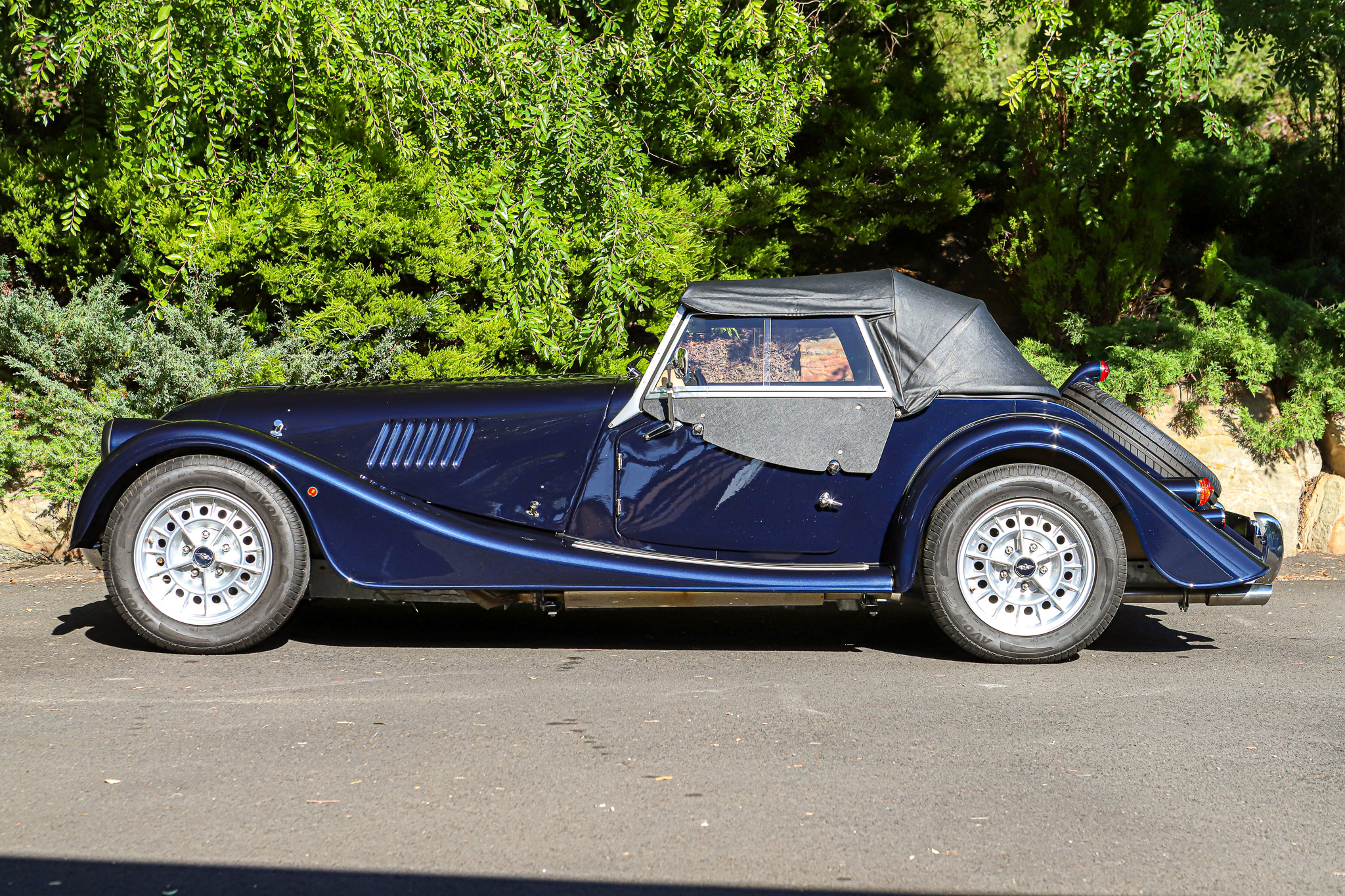 2011 MORGAN Roadster V6 - 2,236 KM