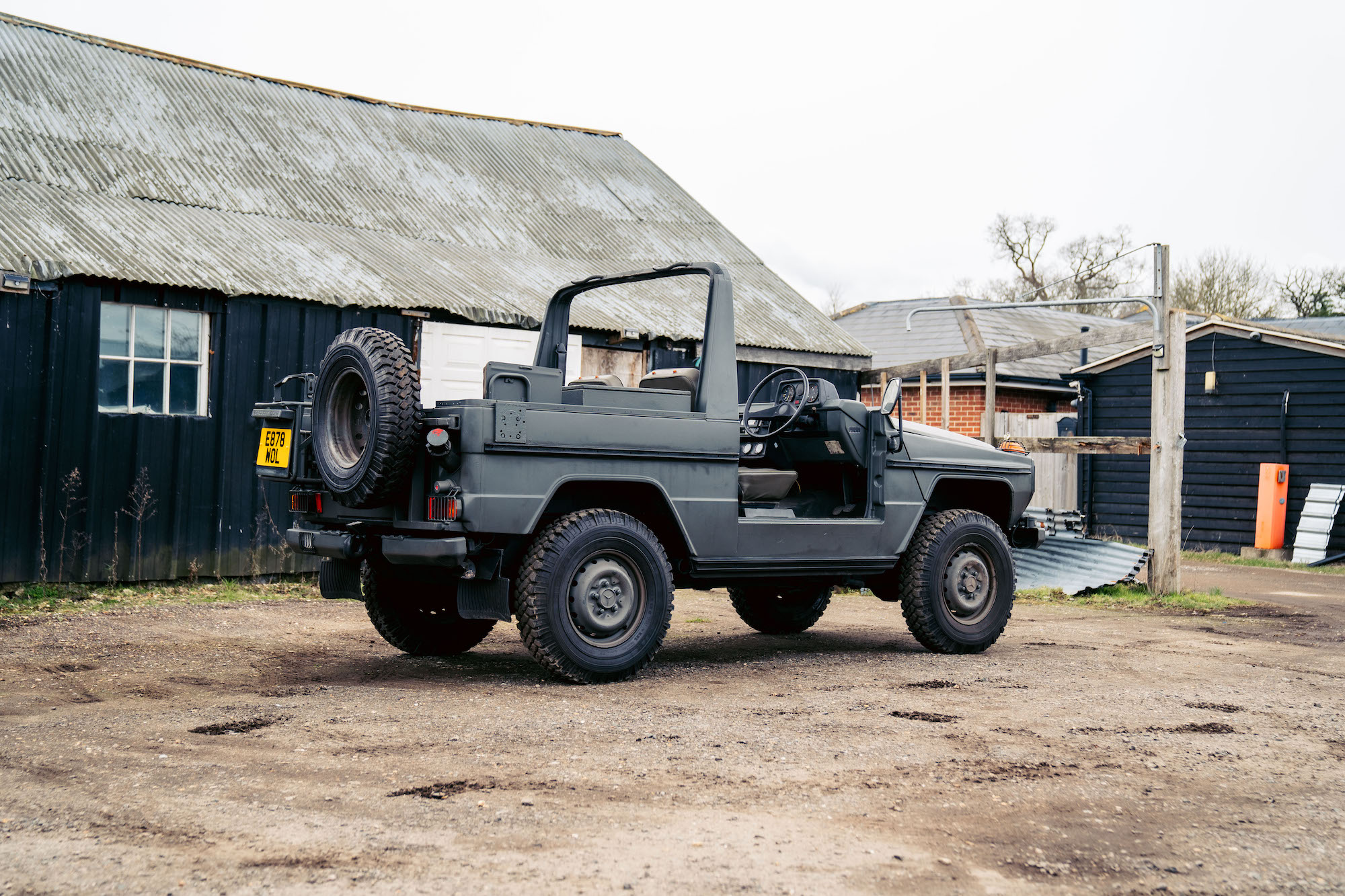 1987 MERCEDES-BENZ (W461) 240GD WOLF