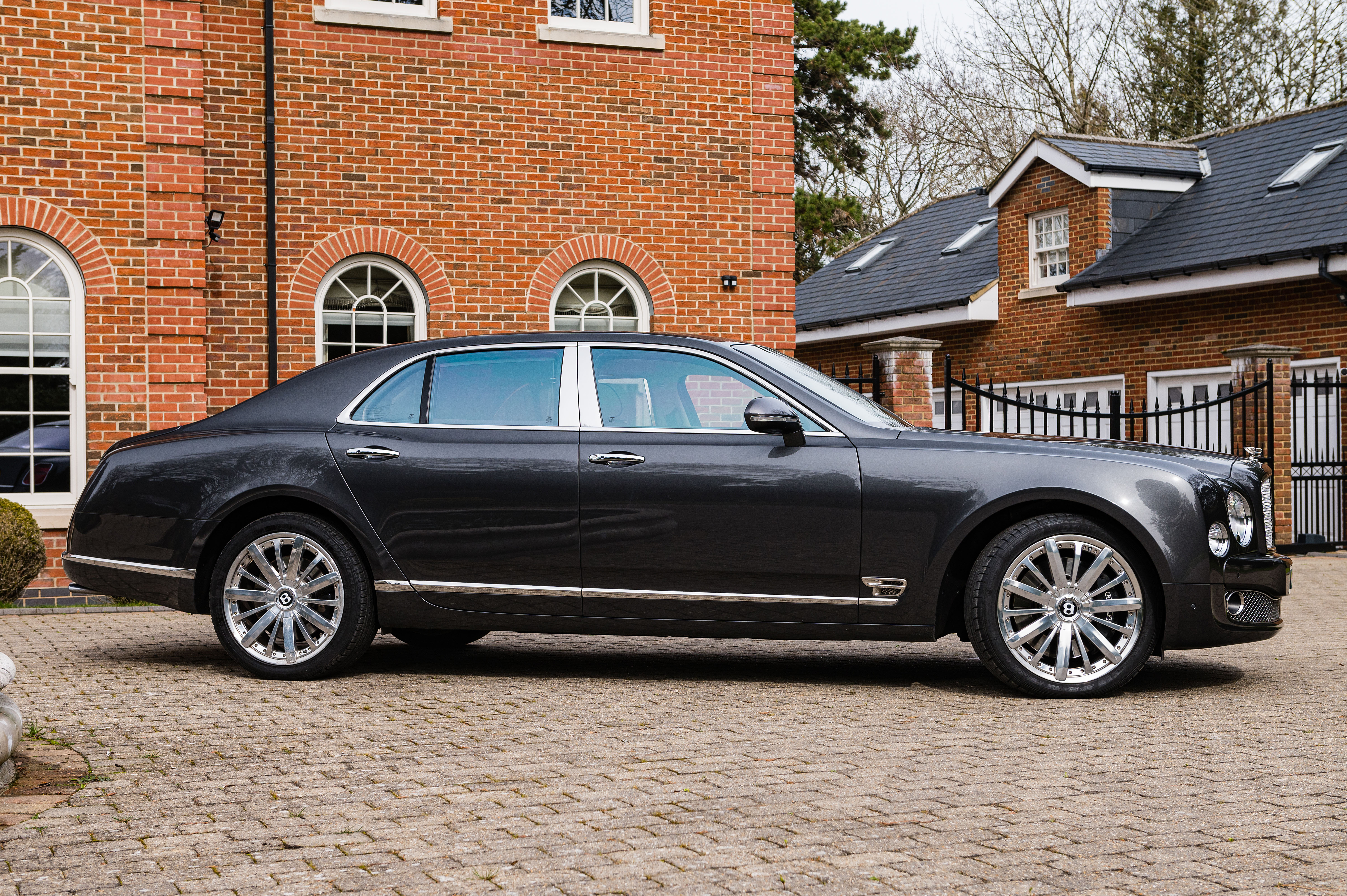 2013 BENTLEY MULSANNE - 15,700 MILES