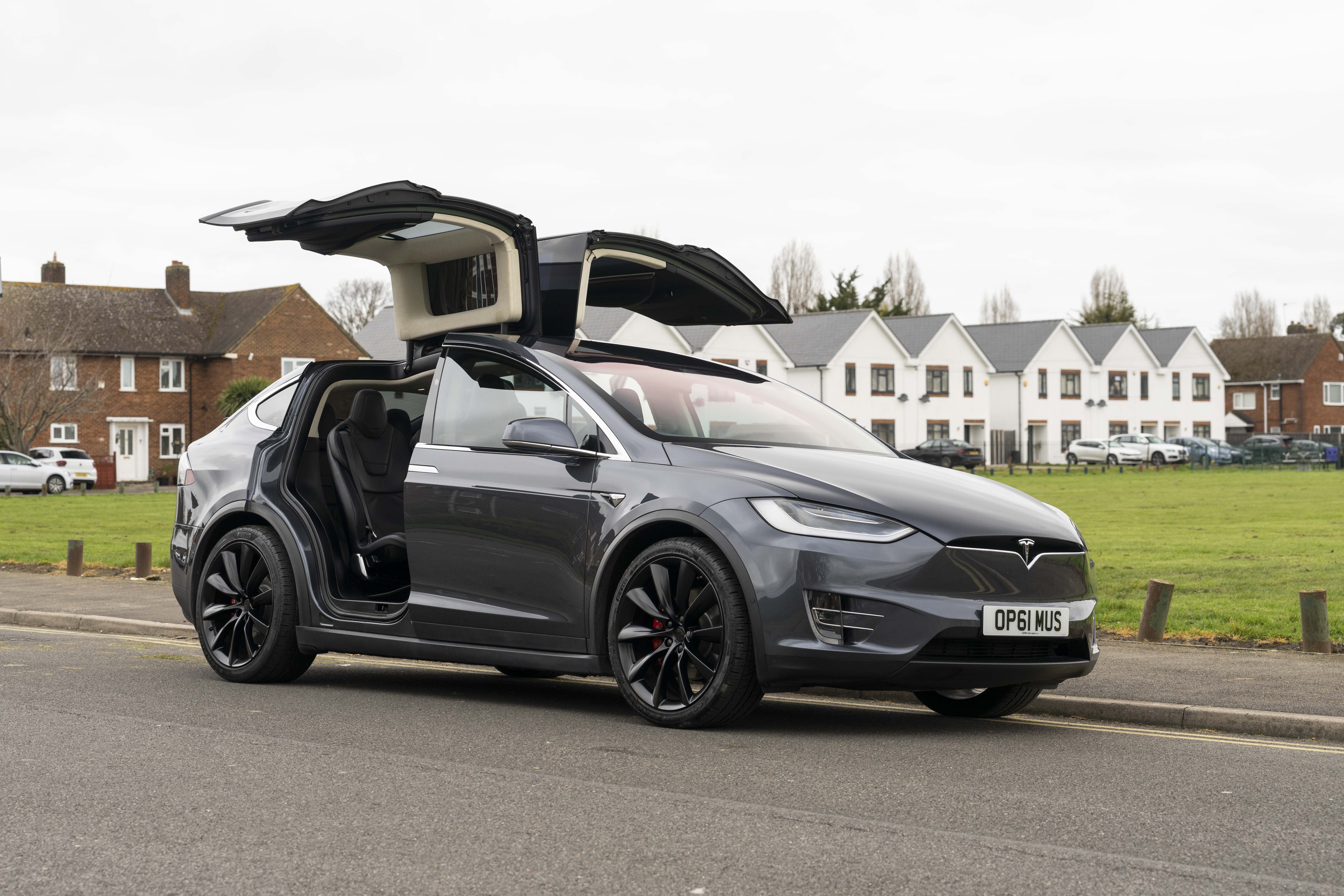 2017 TESLA MODEL X P100D
