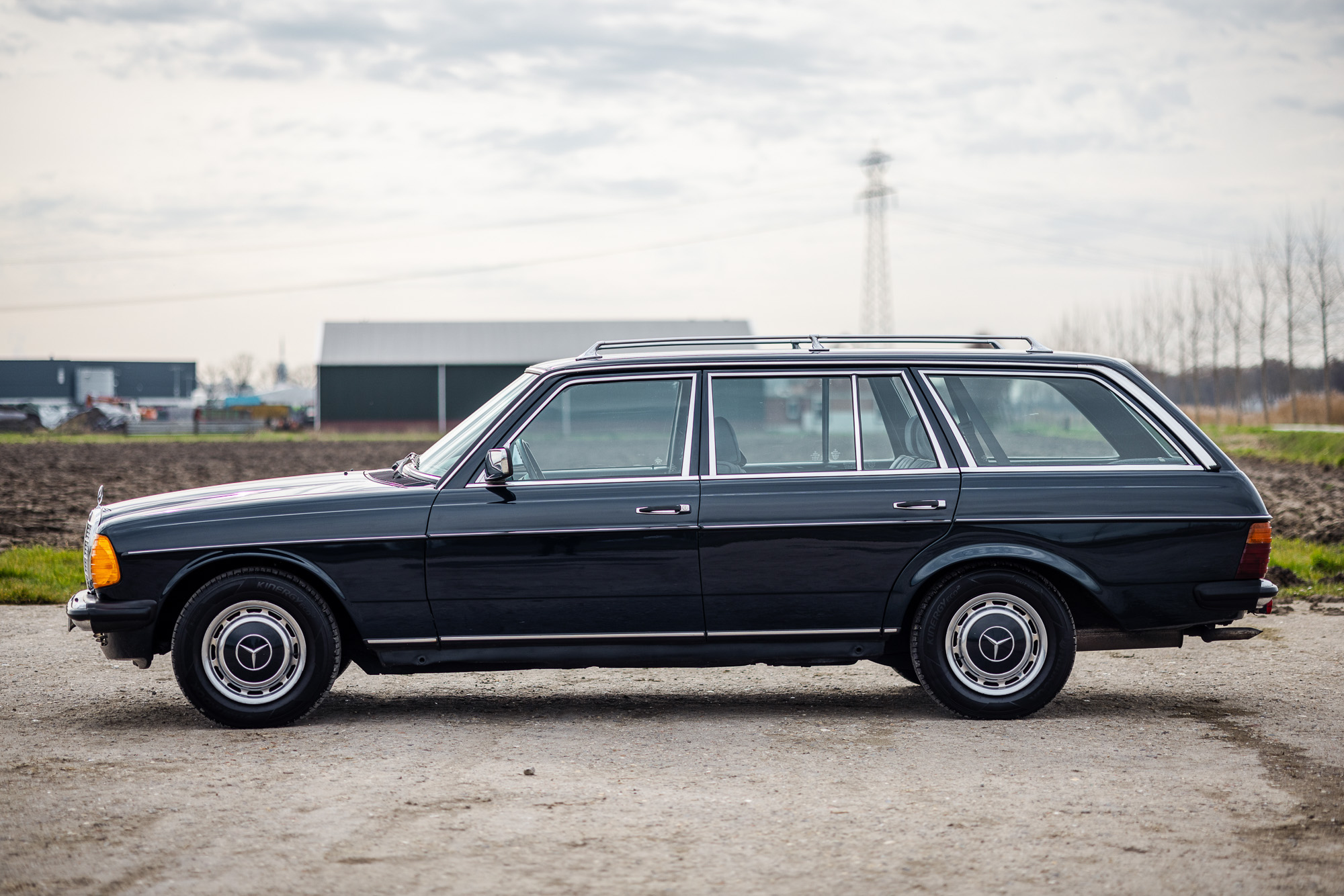 1983 MERCEDES-BENZ (W123) 230 TE for sale by auction in Schwabach ...