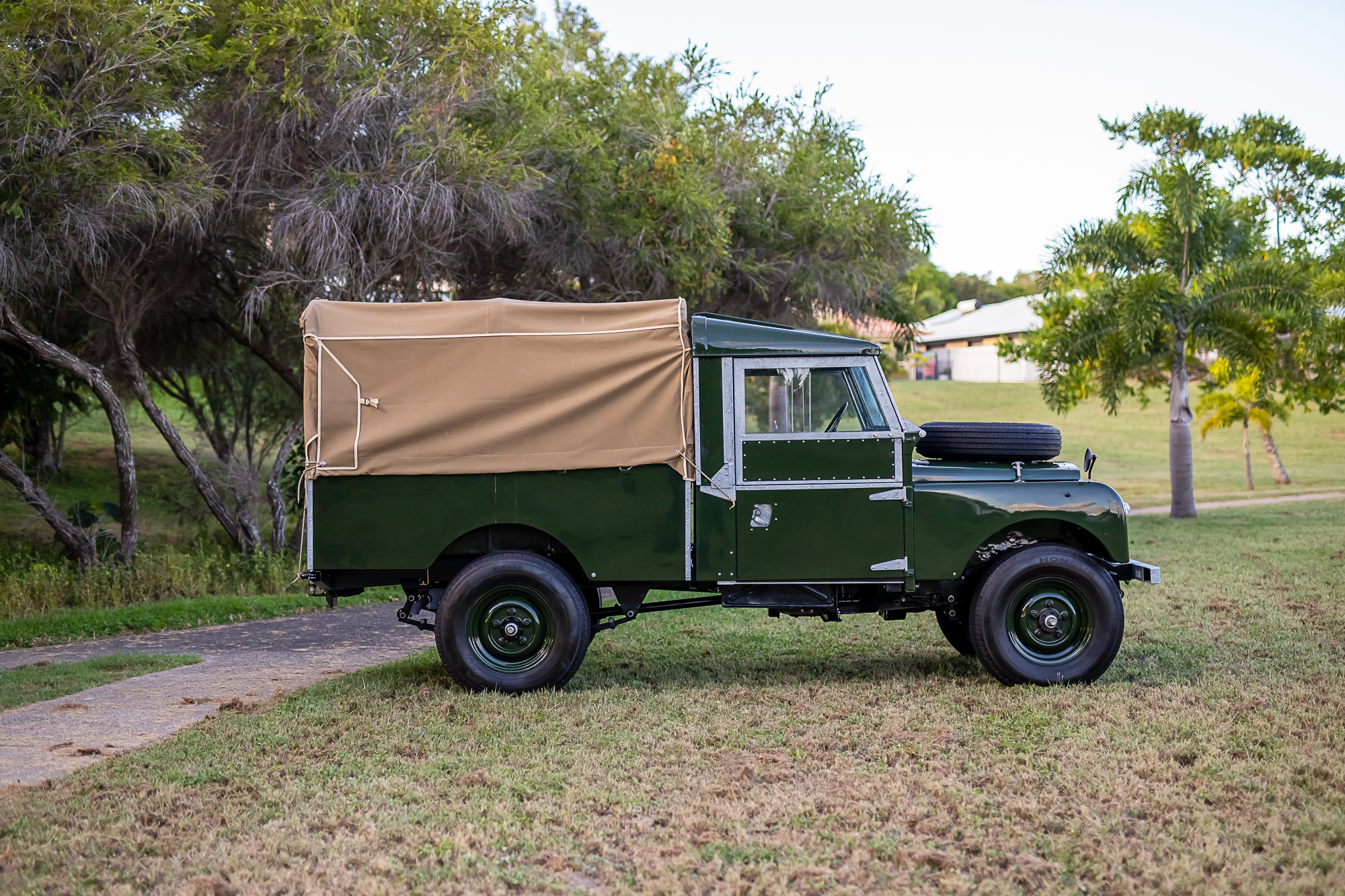 1955 LAND ROVER SERIES 1 107"
