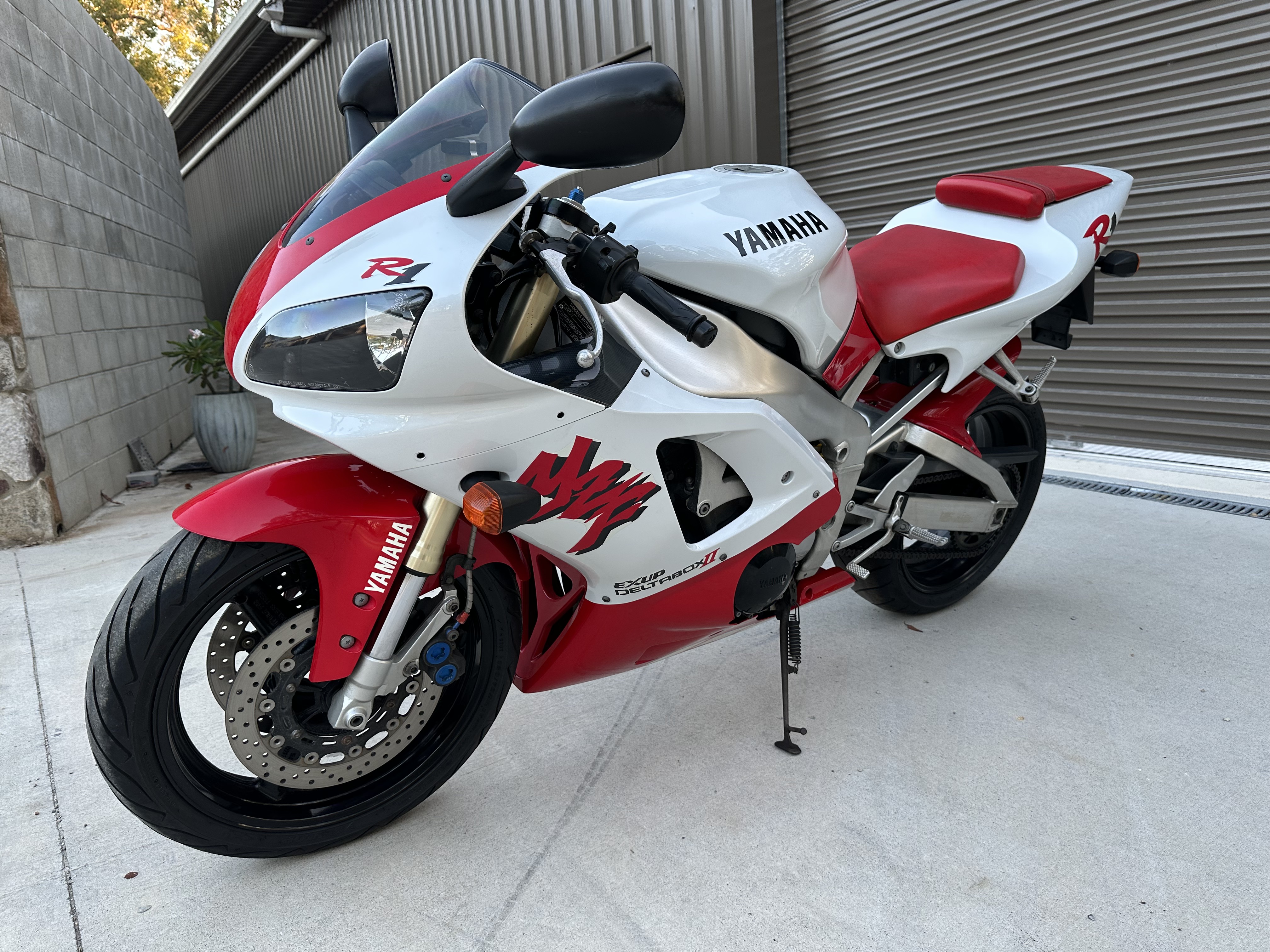 1998 YAMAHA YZF-R1