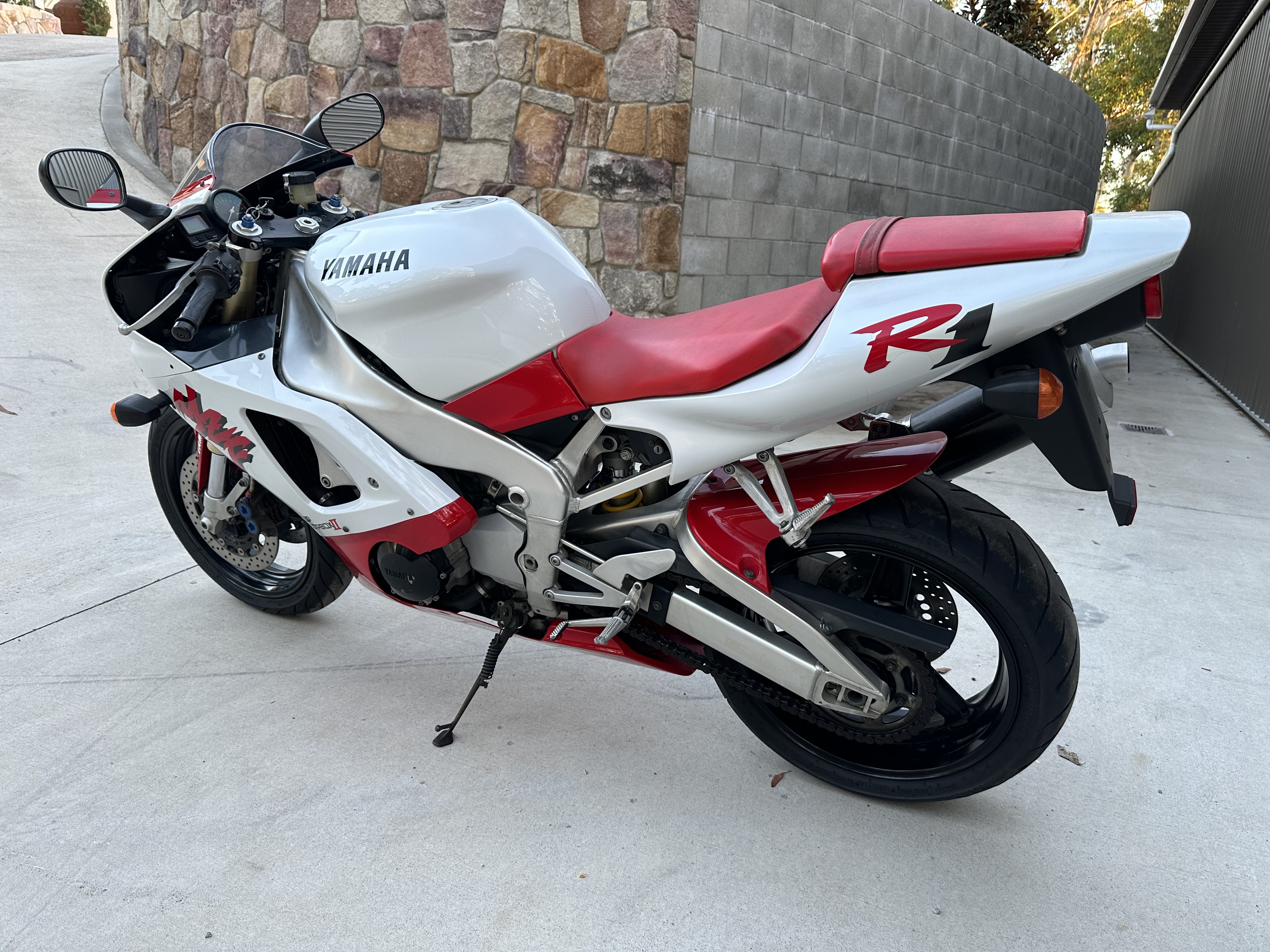 1998 YAMAHA YZF-R1