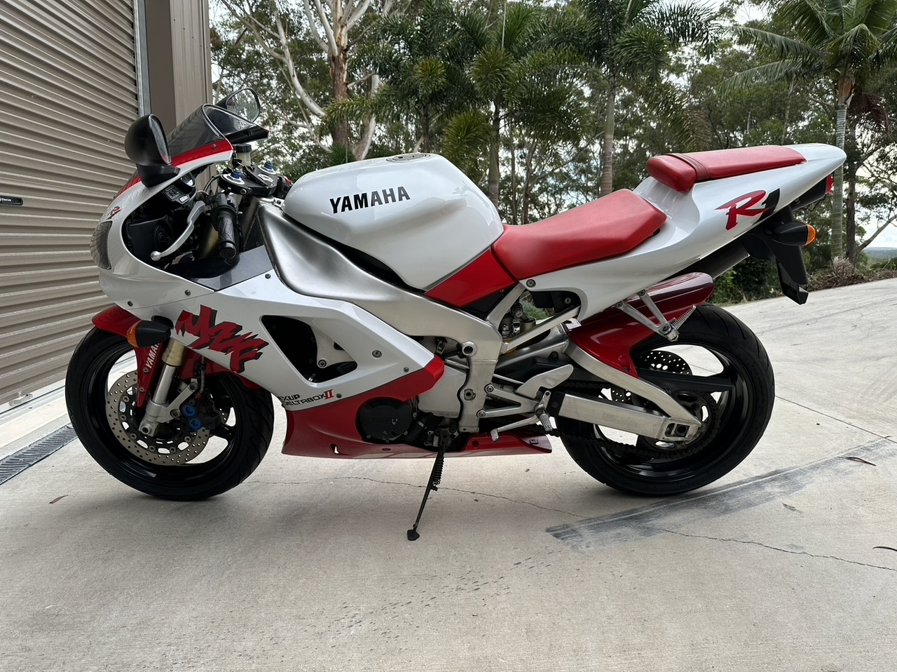 1998 YAMAHA YZF-R1