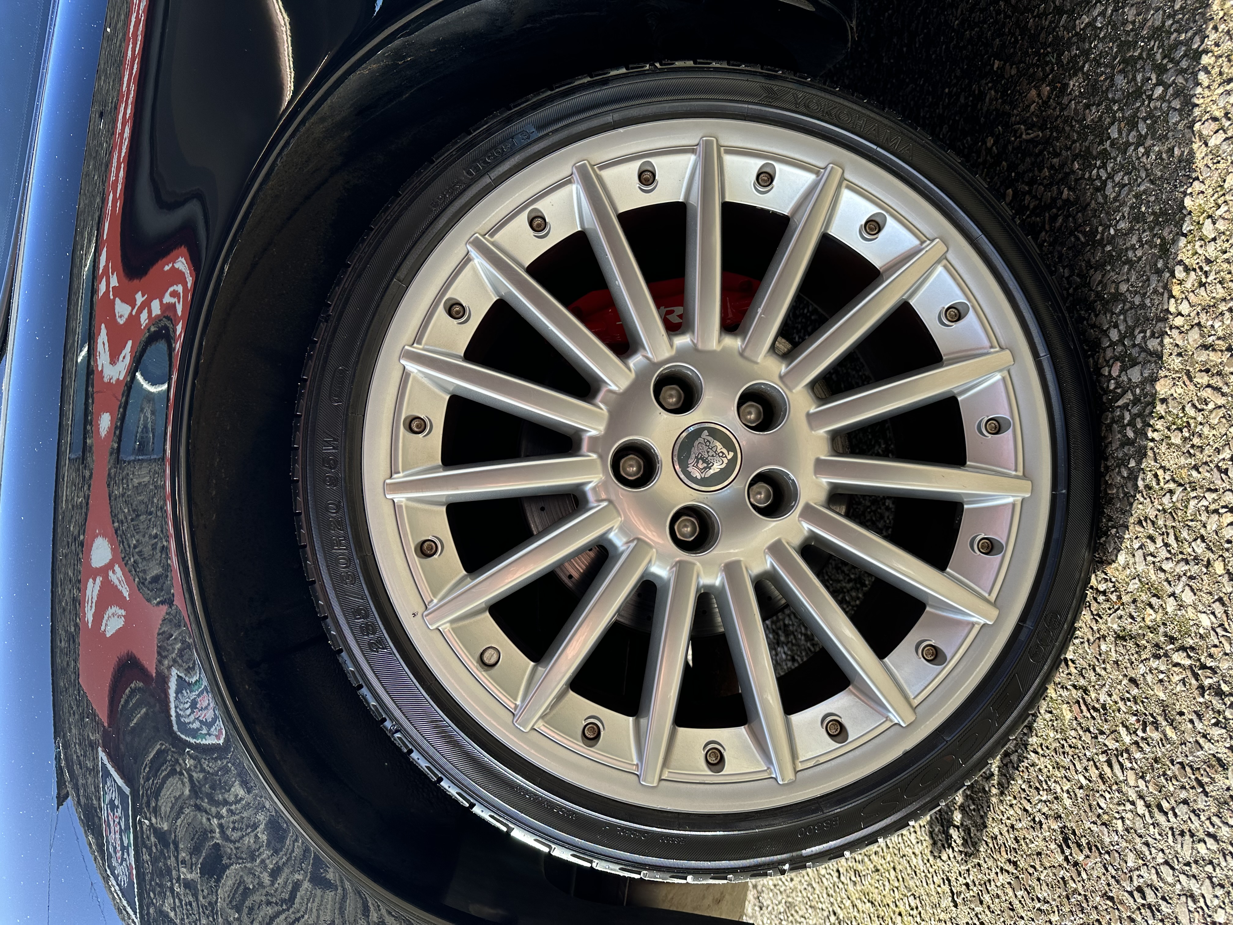 2004 JAGUAR XKR 4.2 COUPE - BLACK KNIGHT EDITION