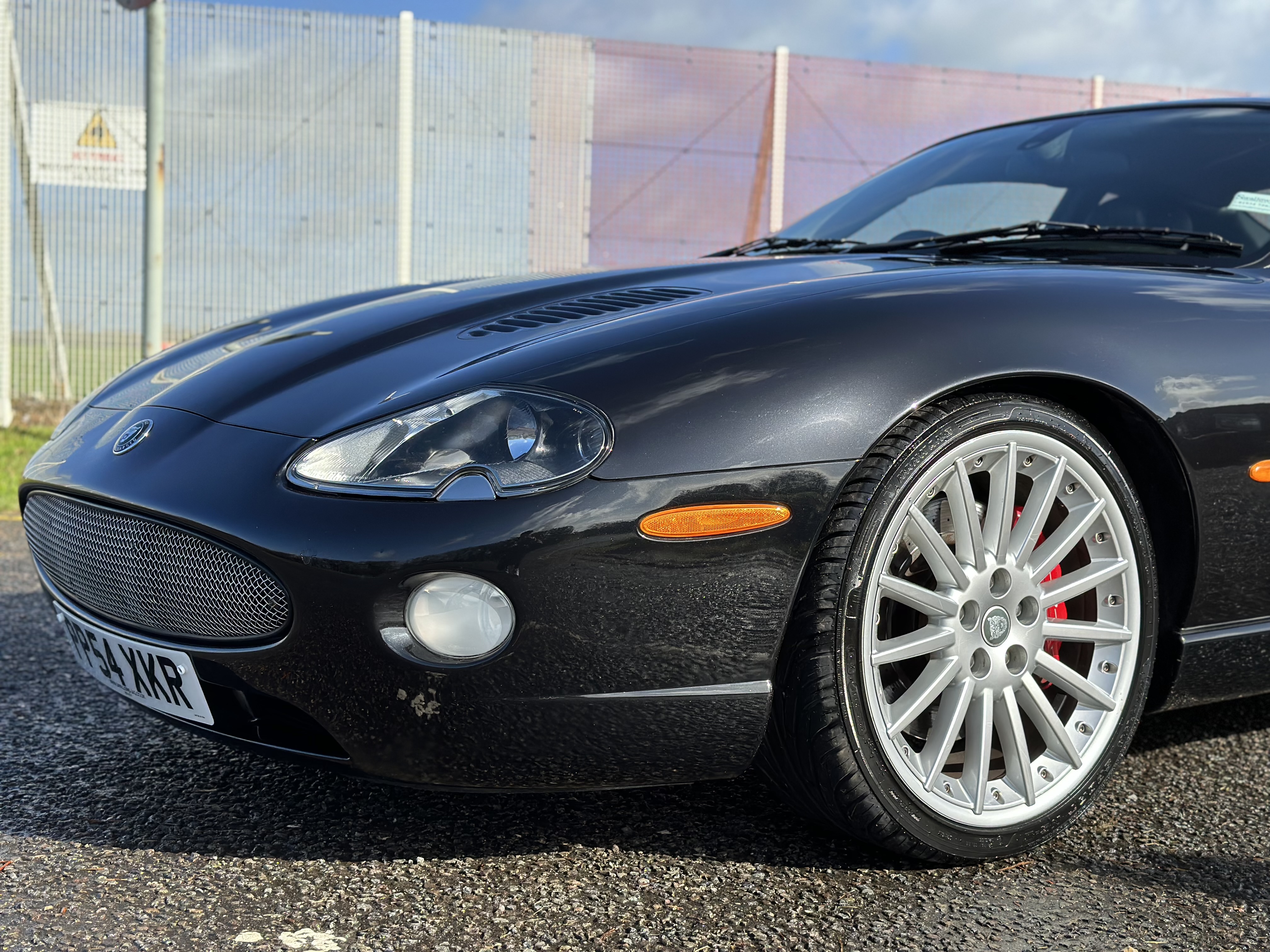 2004 JAGUAR XKR 4.2 COUPE - BLACK KNIGHT EDITION