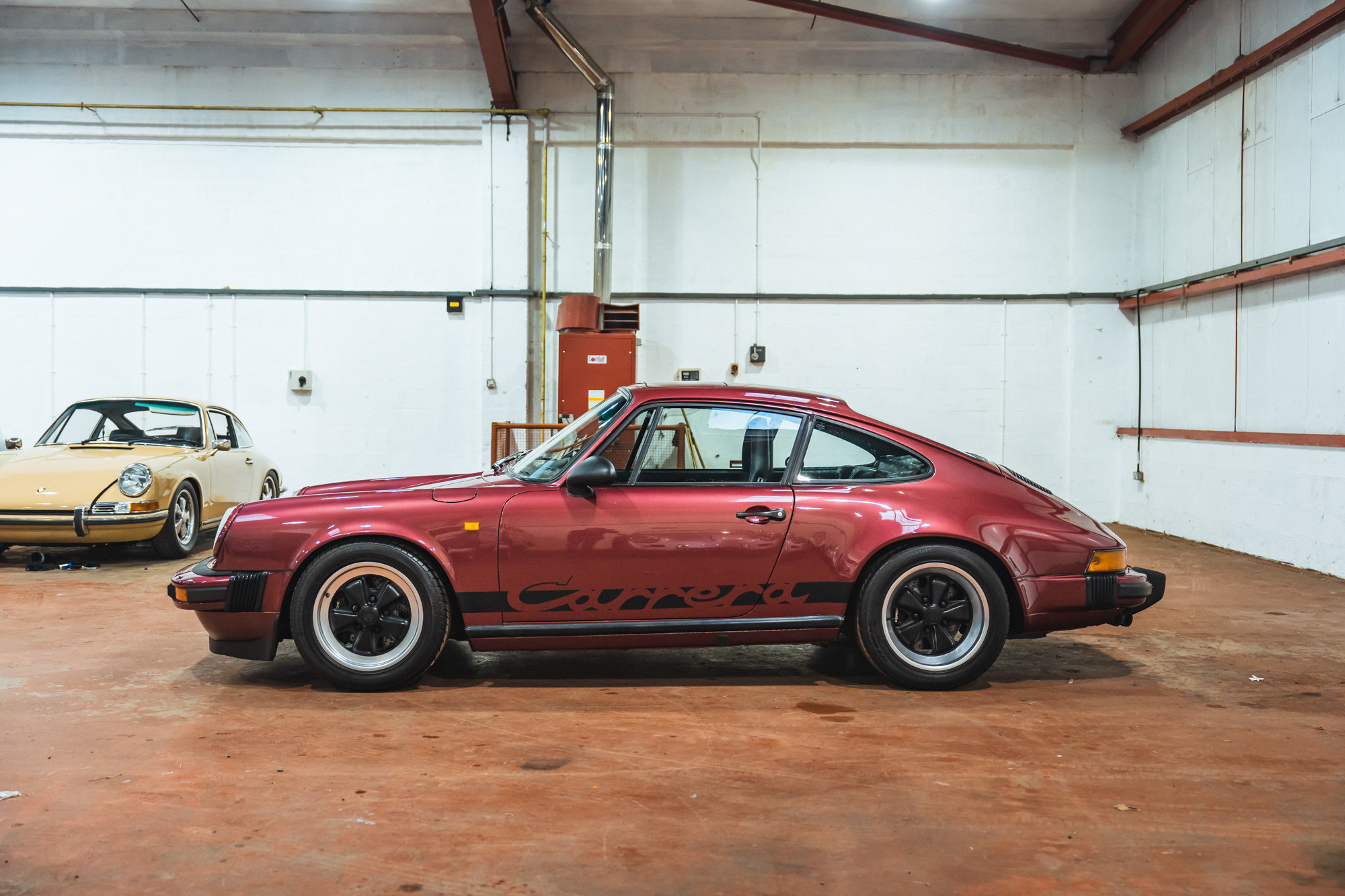 1982 PORSCHE 911 SC - 993 ENGINE