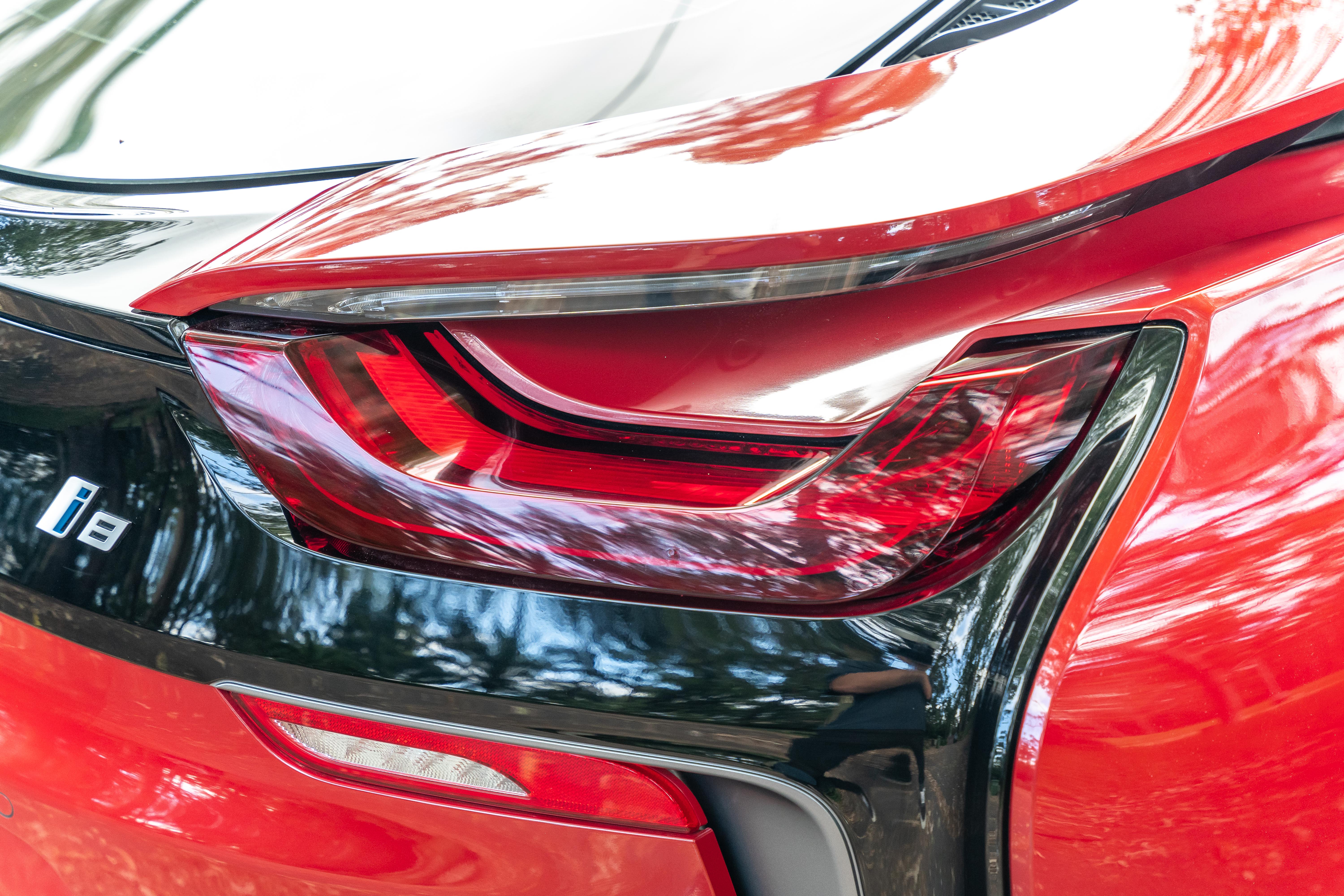 2016 BMW I8 PROTONIC RED EDITION