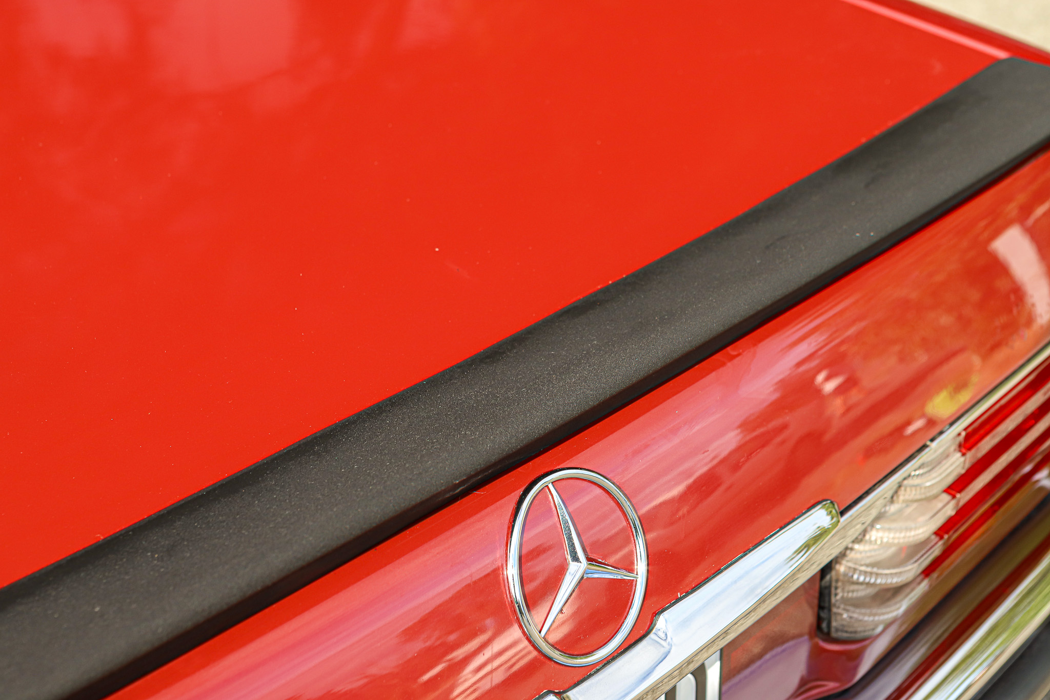 1973 MERCEDES-BENZ (R107) 350SL - 450SL ENGINE