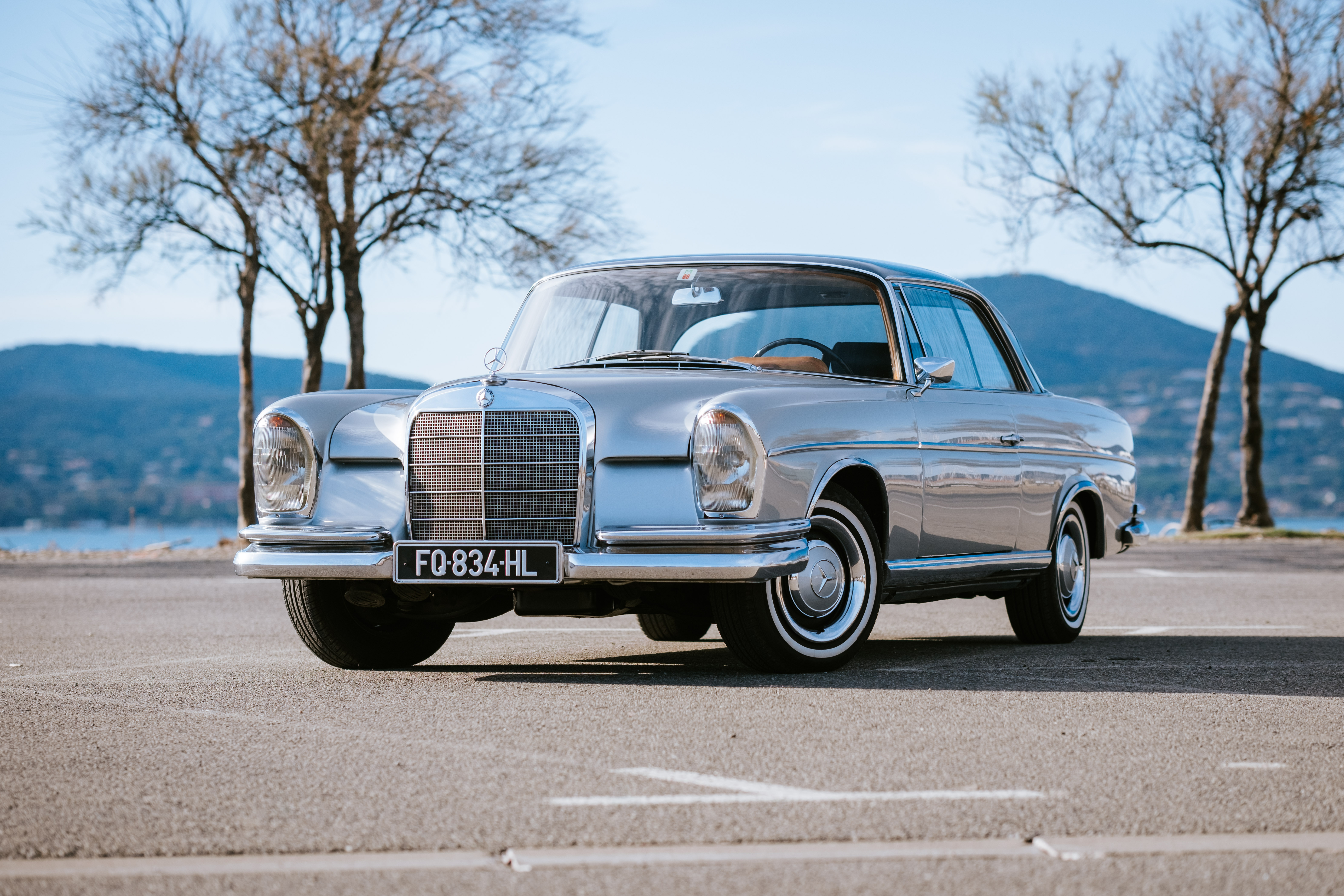 1965 MERCEDES-BENZ (W112) 300 SE COUPE