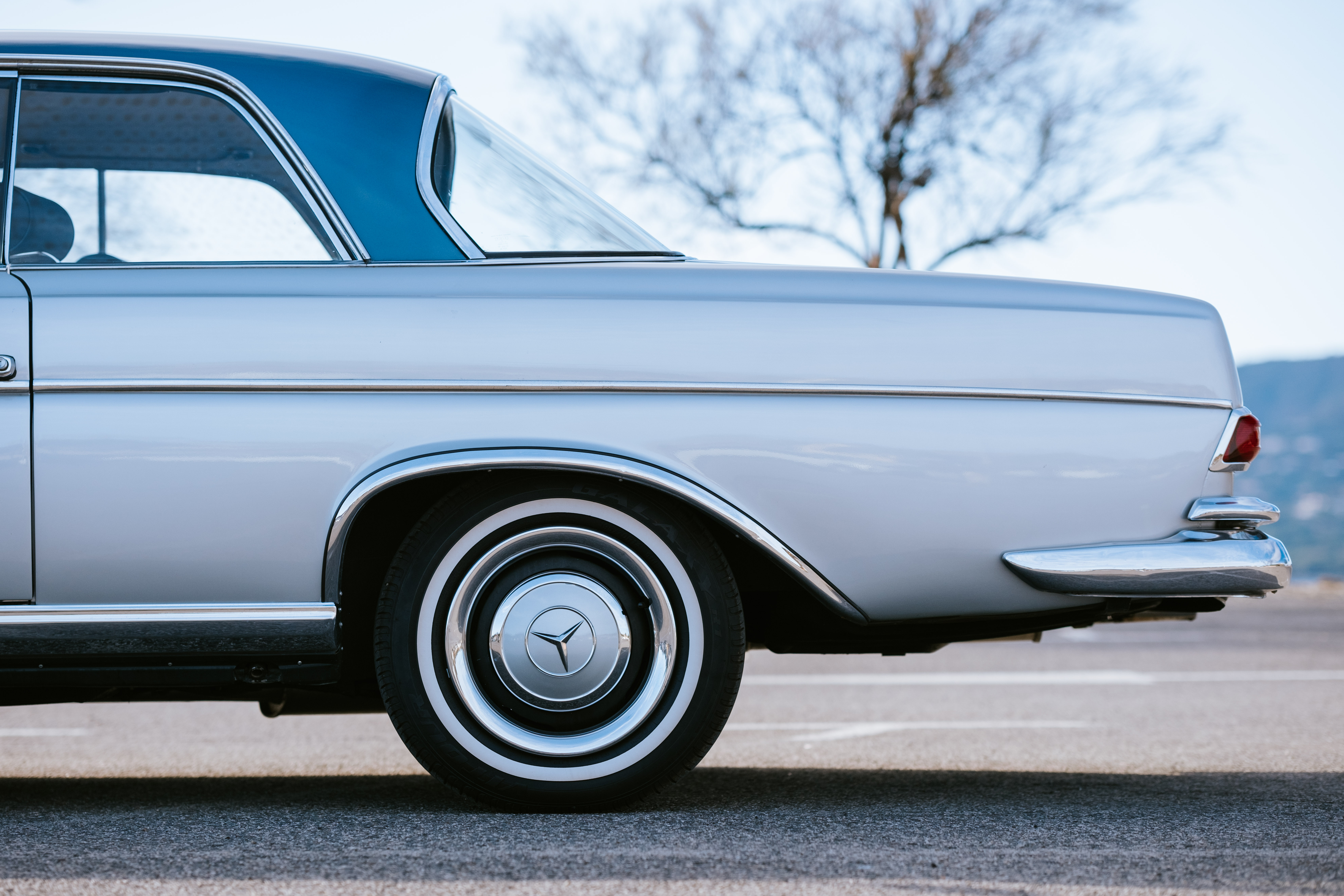 1965 MERCEDES-BENZ (W112) 300 SE COUPE