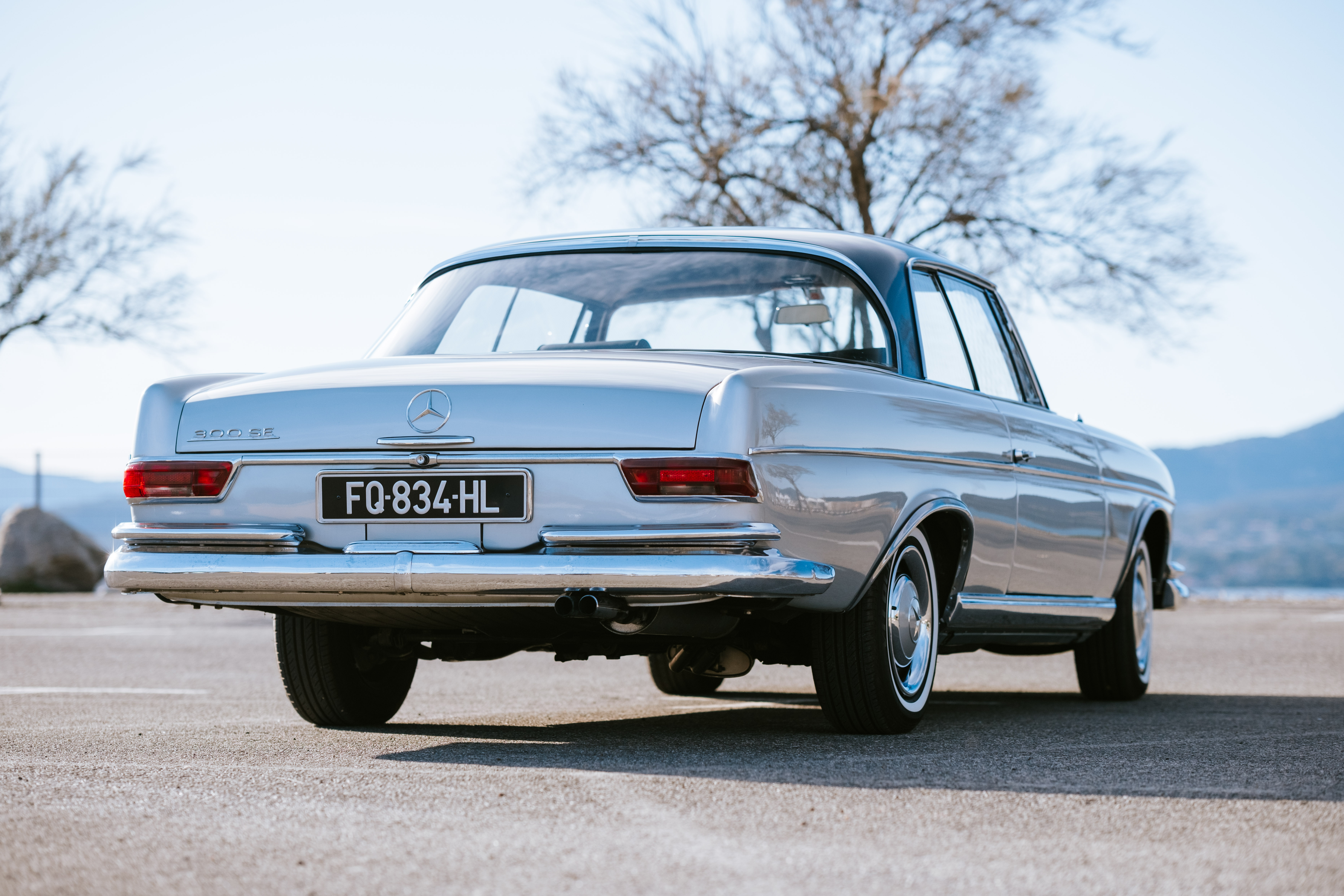 1965 MERCEDES-BENZ (W112) 300 SE COUPE