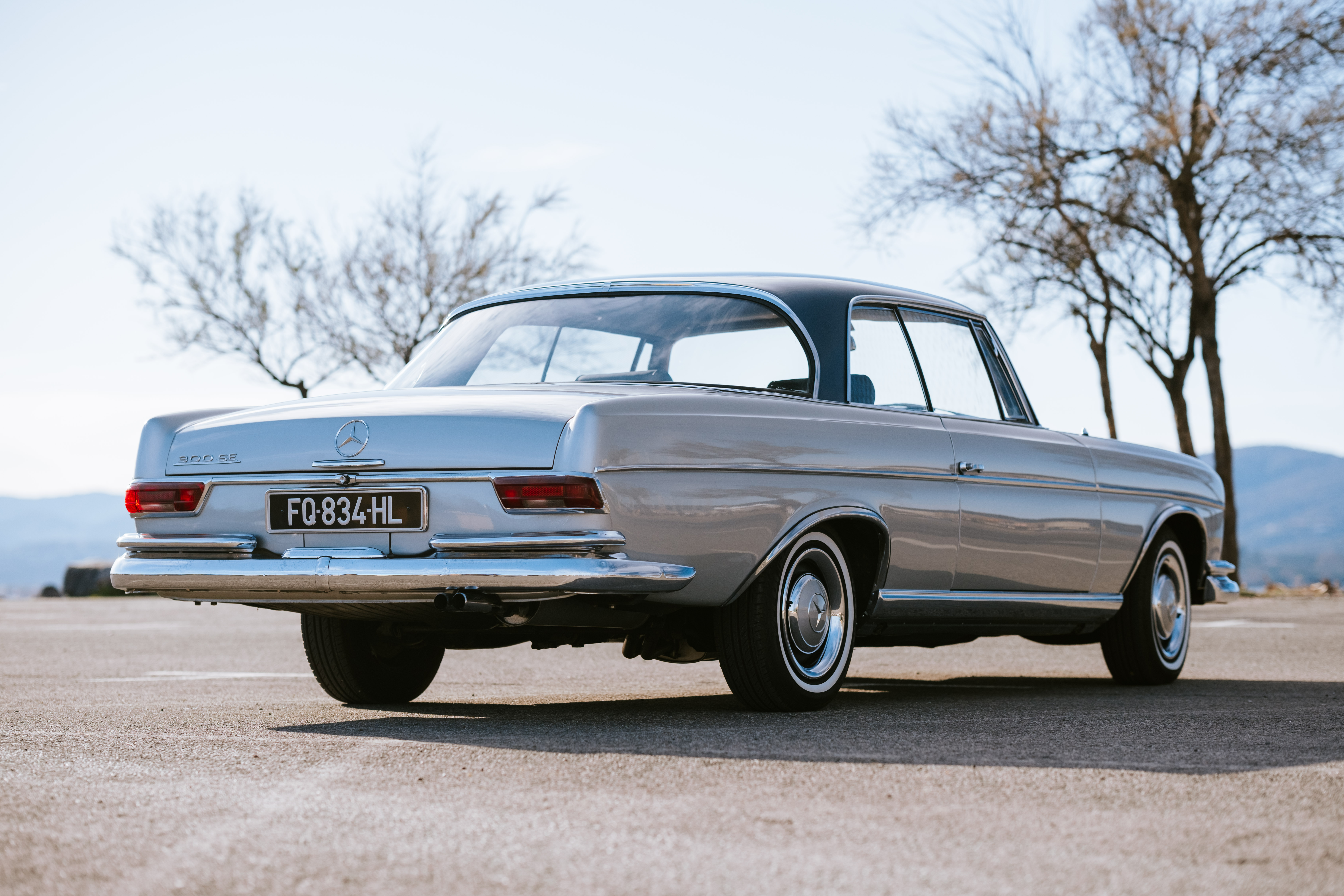 1965 MERCEDES-BENZ (W112) 300 SE COUPE