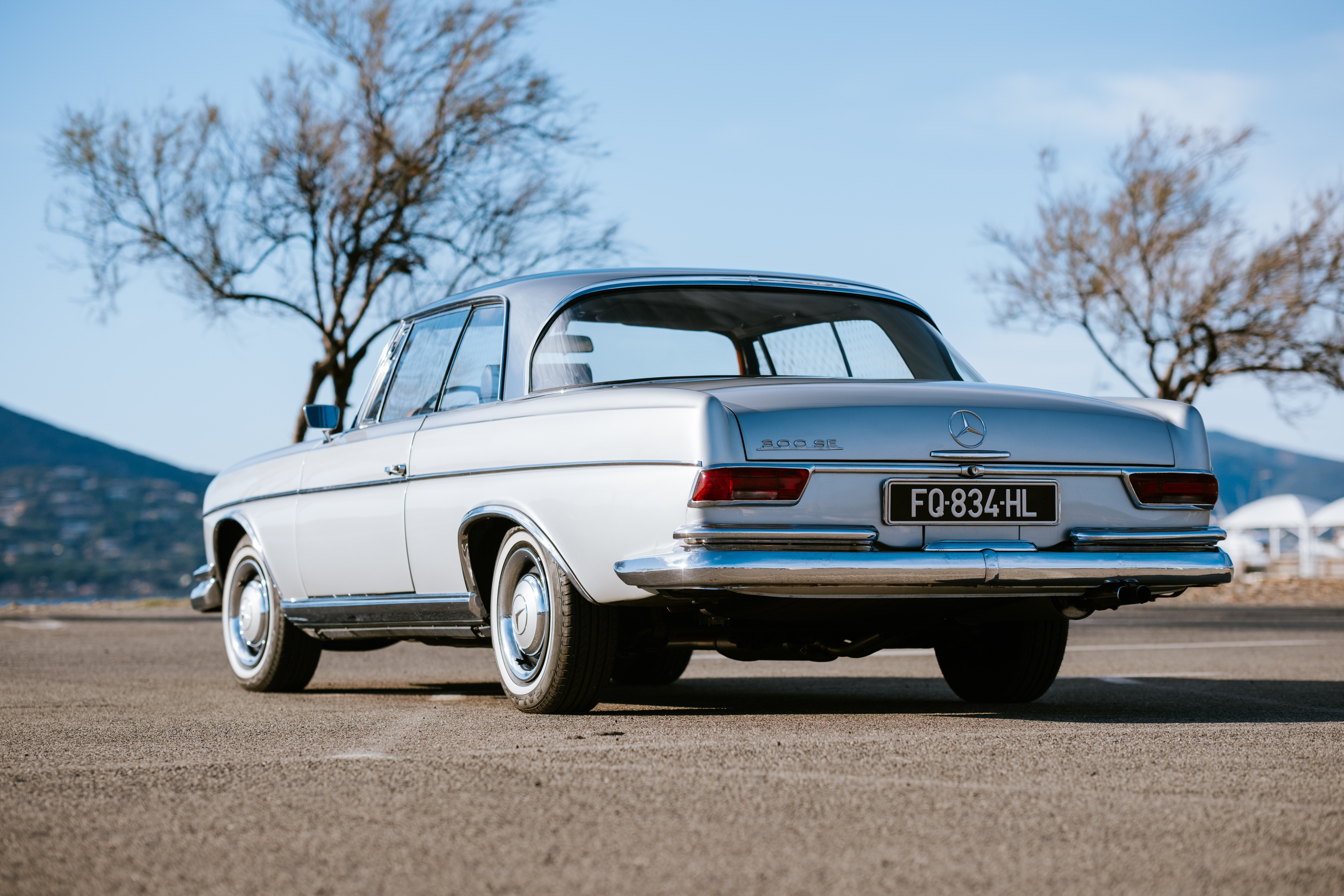 1965 MERCEDES-BENZ (W112) 300 SE COUPE