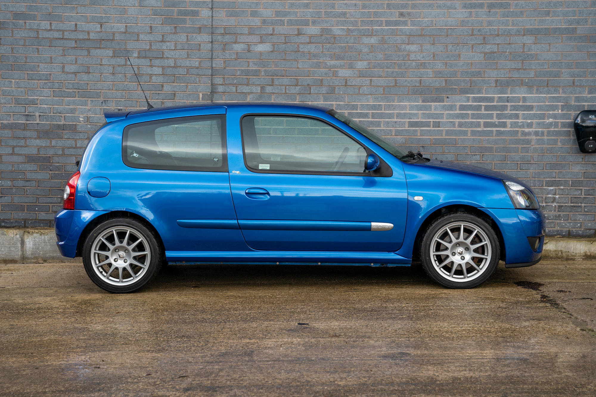 2004 RENAULTSPORT CLIO 172 CUP - 26,473 MILES