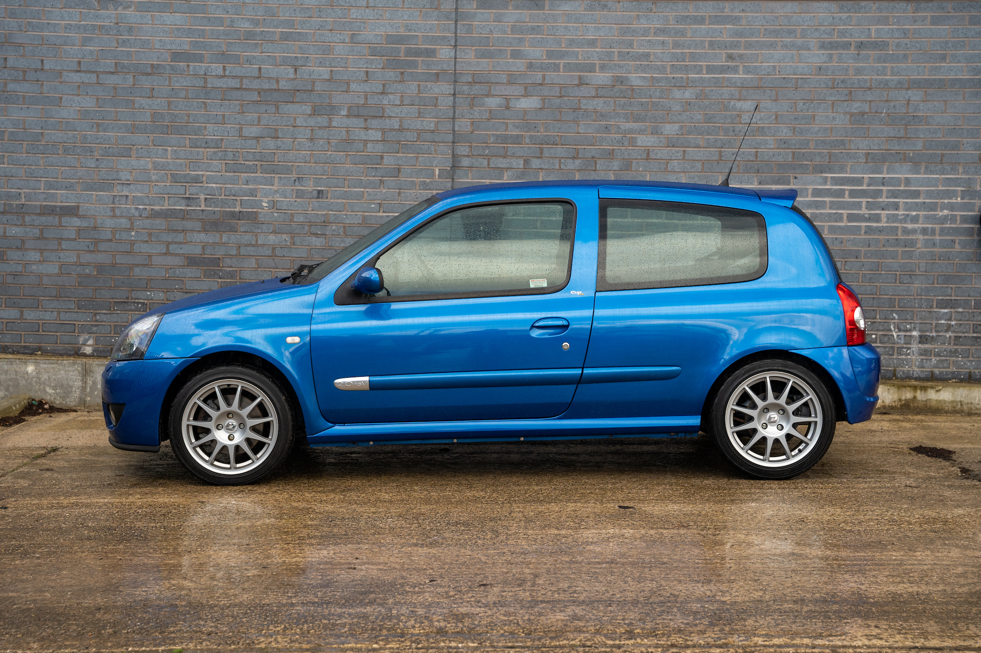 2004 RENAULTSPORT CLIO 172 CUP - 26,473 MILES