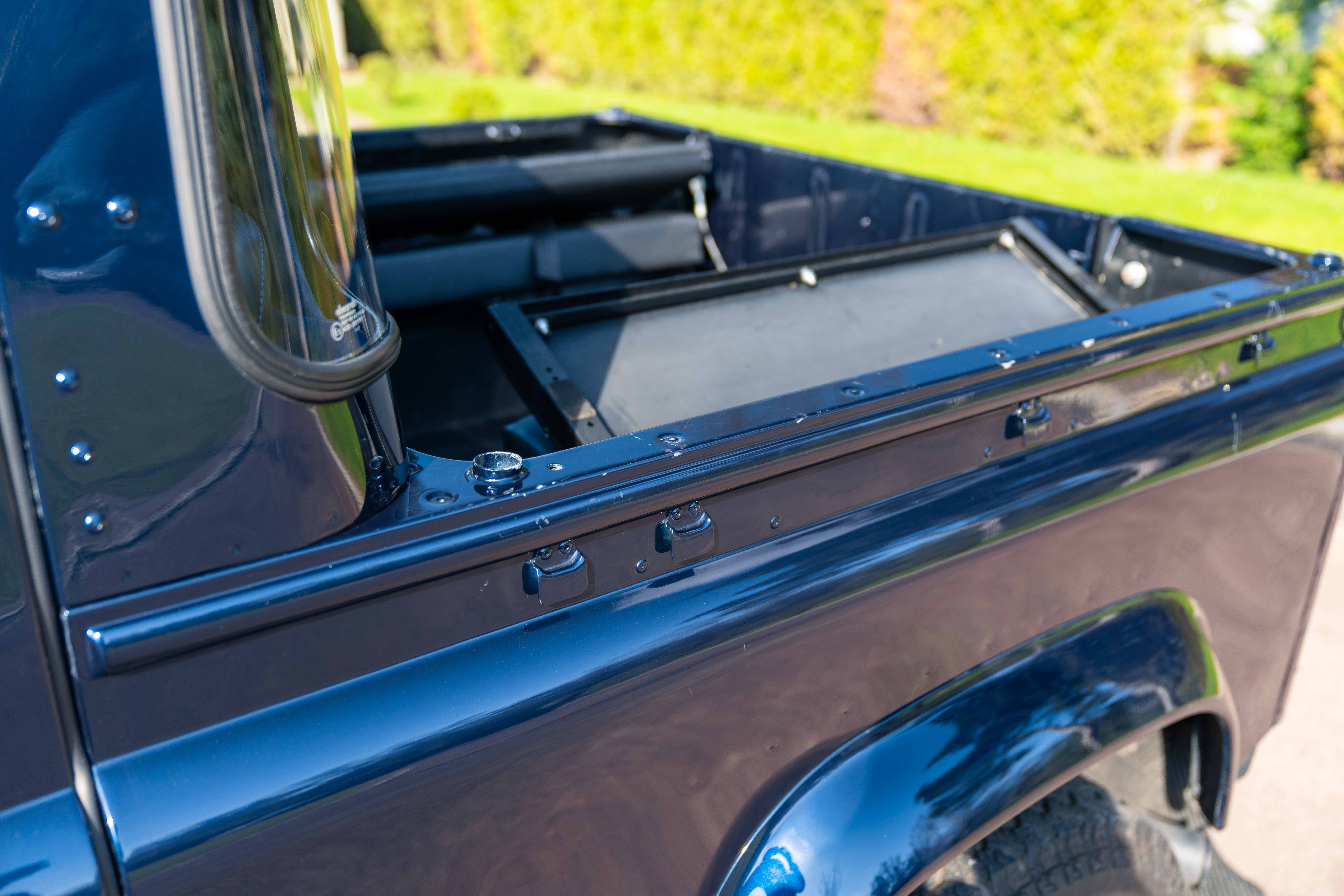 2003 LAND ROVER DEFENDER 90 TD5 PICK UP