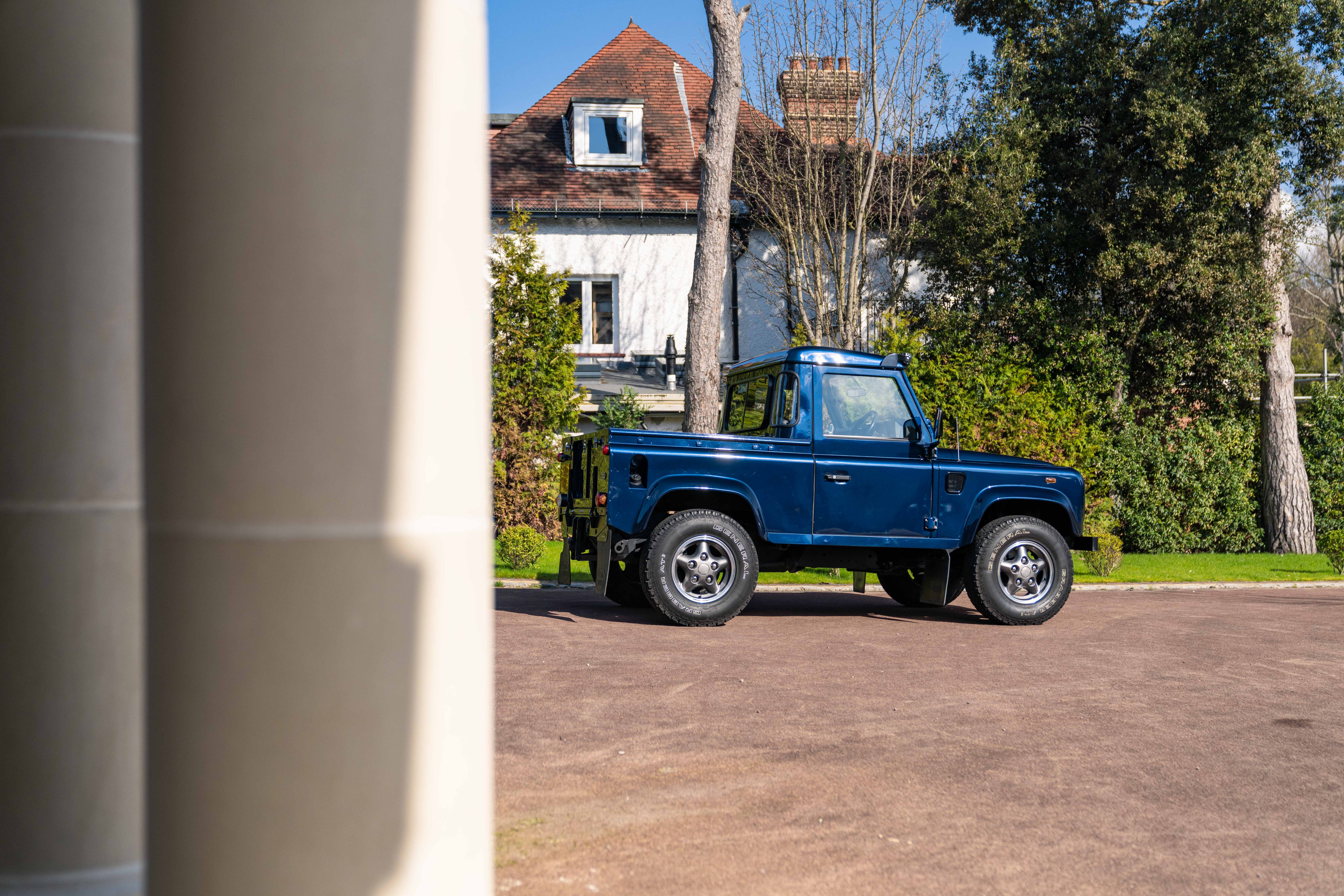 2003 LAND ROVER DEFENDER 90 TD5 PICK UP