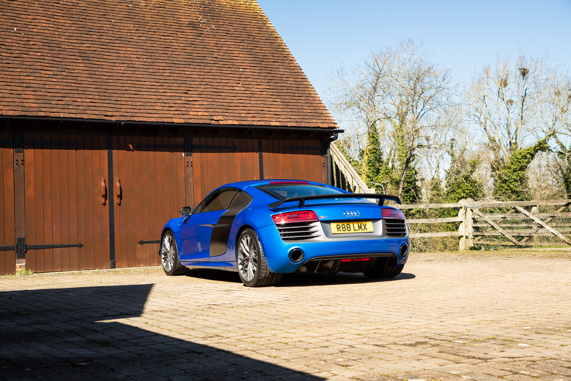 2015 AUDI R8 V10 LMX