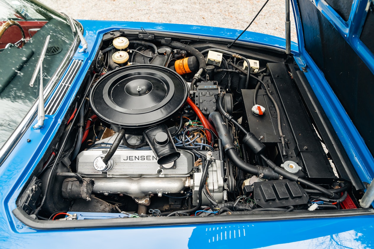 Jensen Interceptor Engine