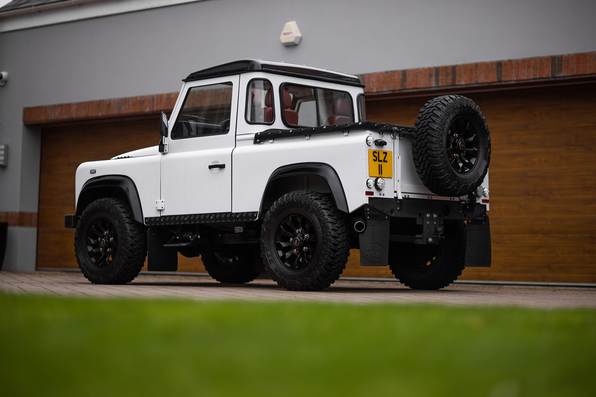2014 LAND ROVER DEFENDER 90 PICK UP - 12,000 MILES for sale by auction ...