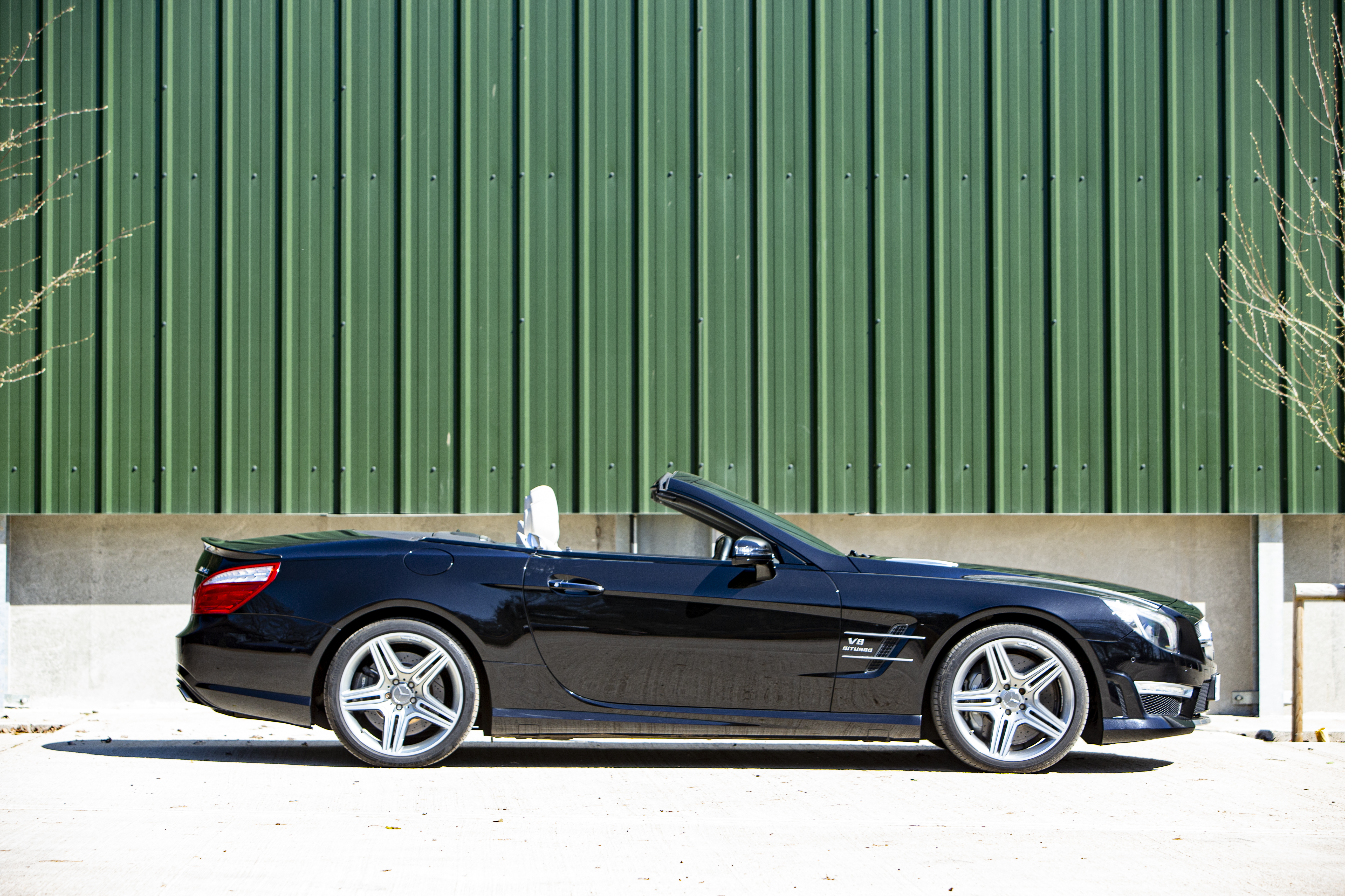 2012 MERCEDES-BENZ (R231) SL63 AMG - 15,412 MILES