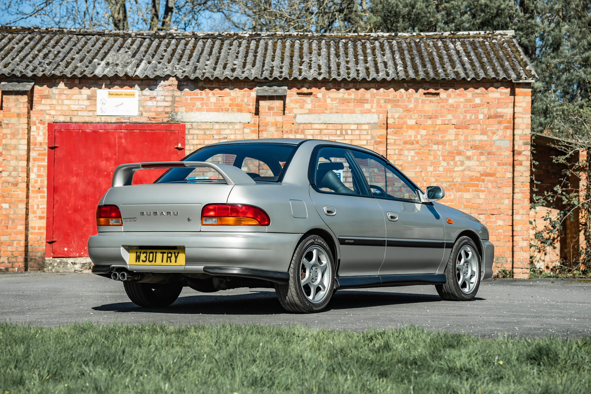 2000 SUBARU IMPREZA TURBO 2000 - 26,700 MILES