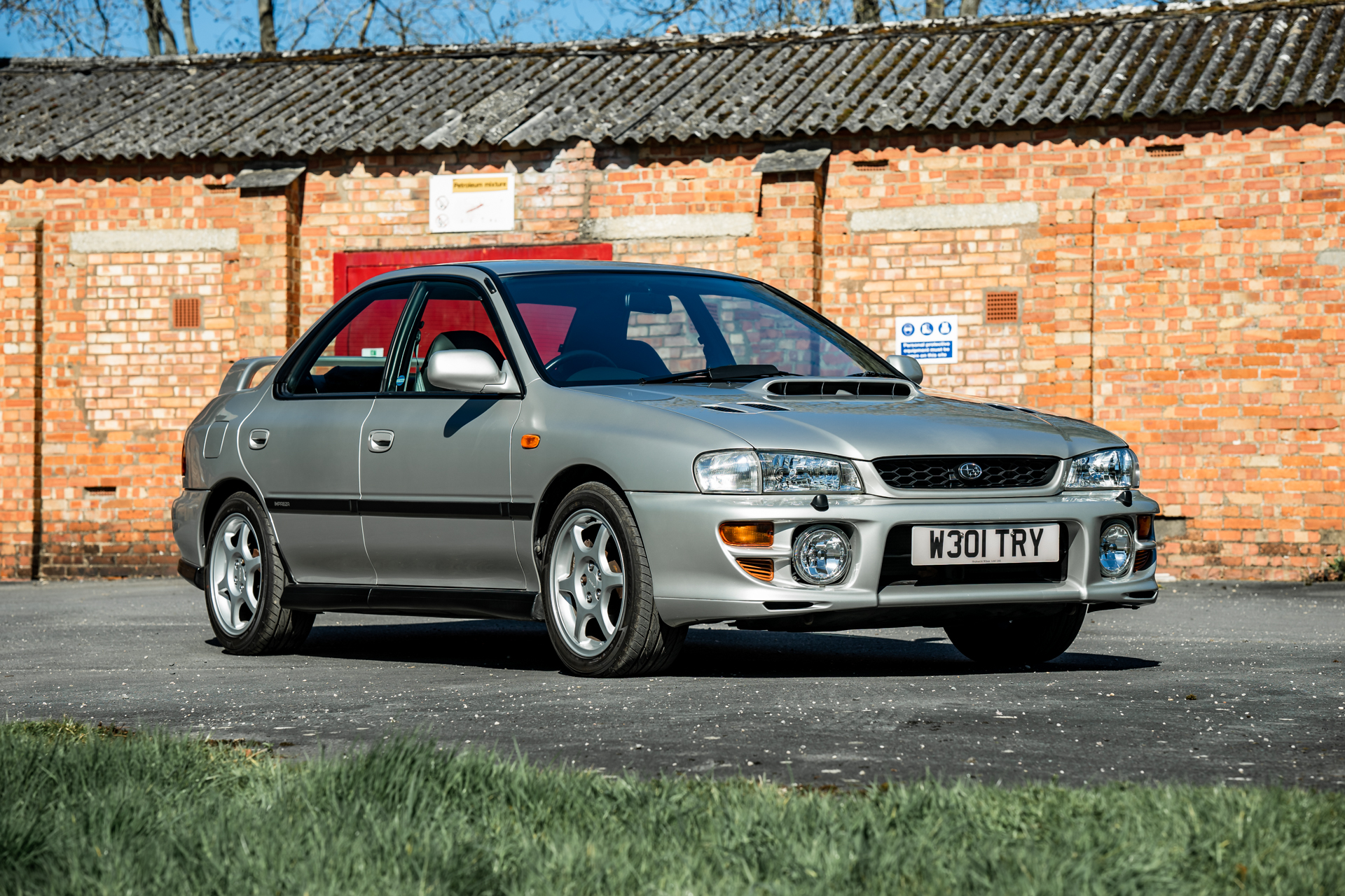 2000 SUBARU IMPREZA TURBO 2000 - 26,700 MILES