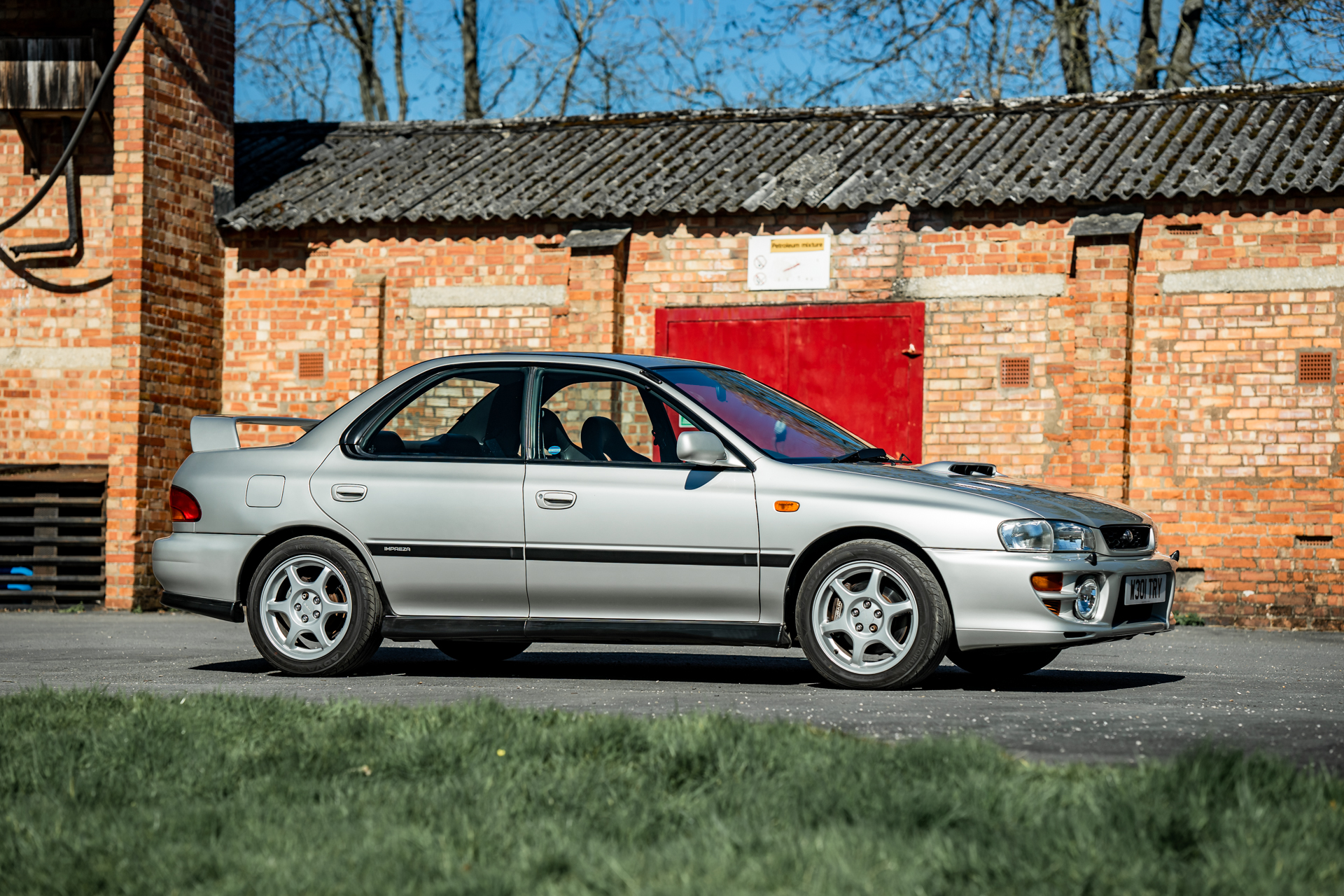 2000 SUBARU IMPREZA TURBO 2000 - 26,700 MILES