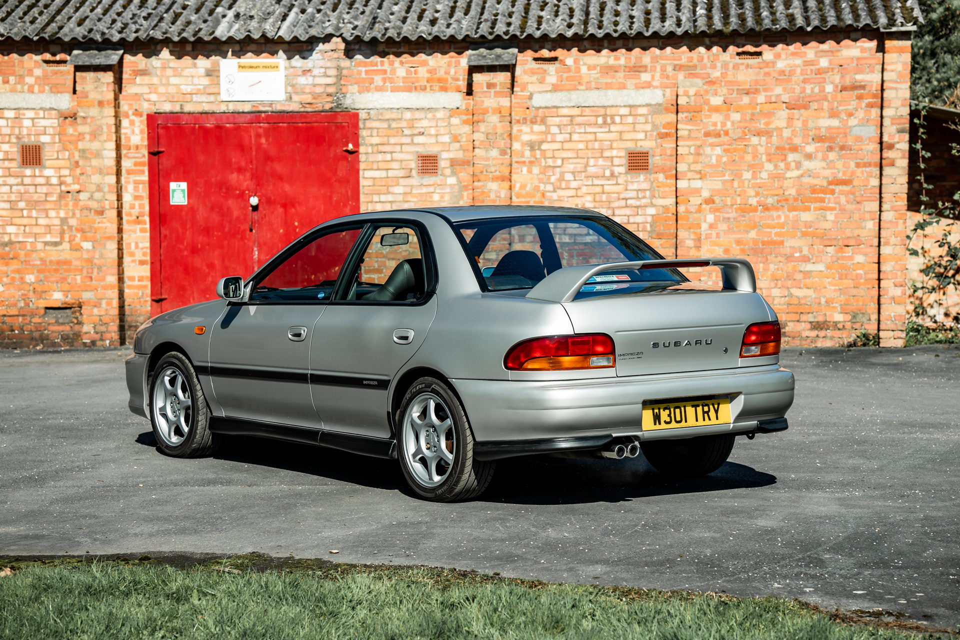 2000 SUBARU IMPREZA TURBO 2000 - 26,700 MILES