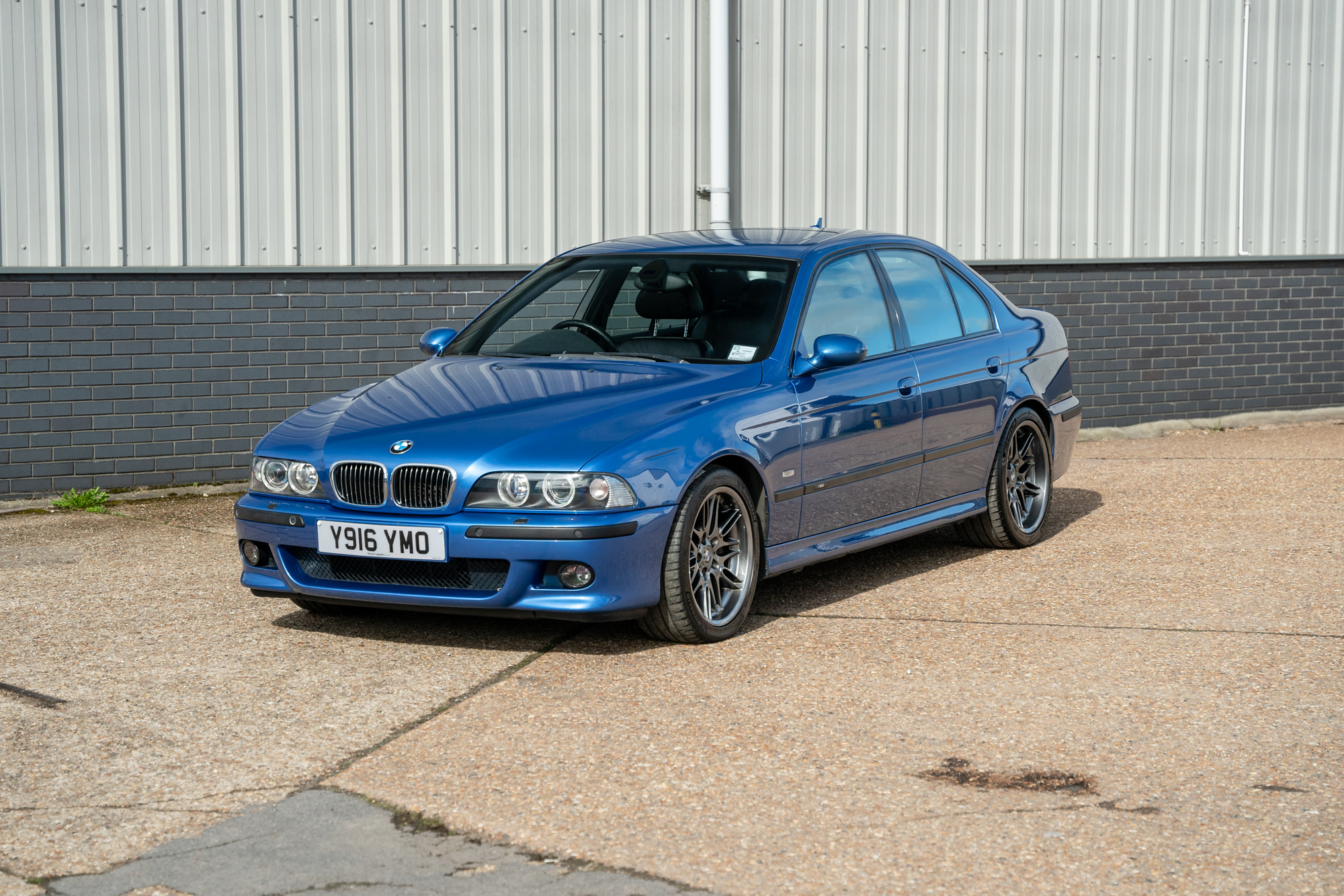 2001 BMW (E39) M5