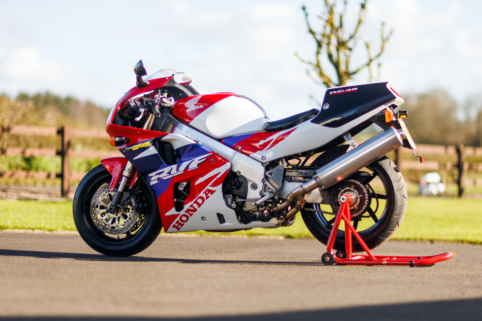 1999 HONDA RVF750 RC45