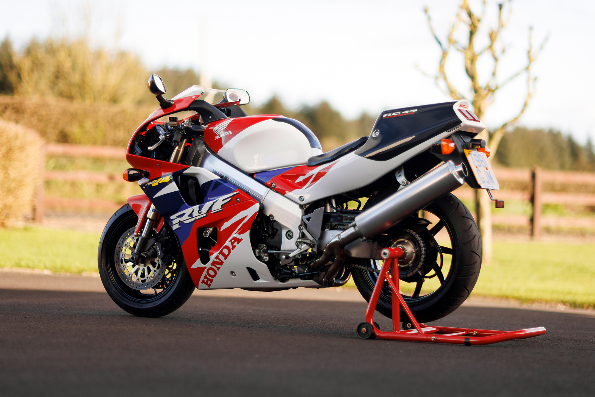 1999 HONDA RVF750 RC45