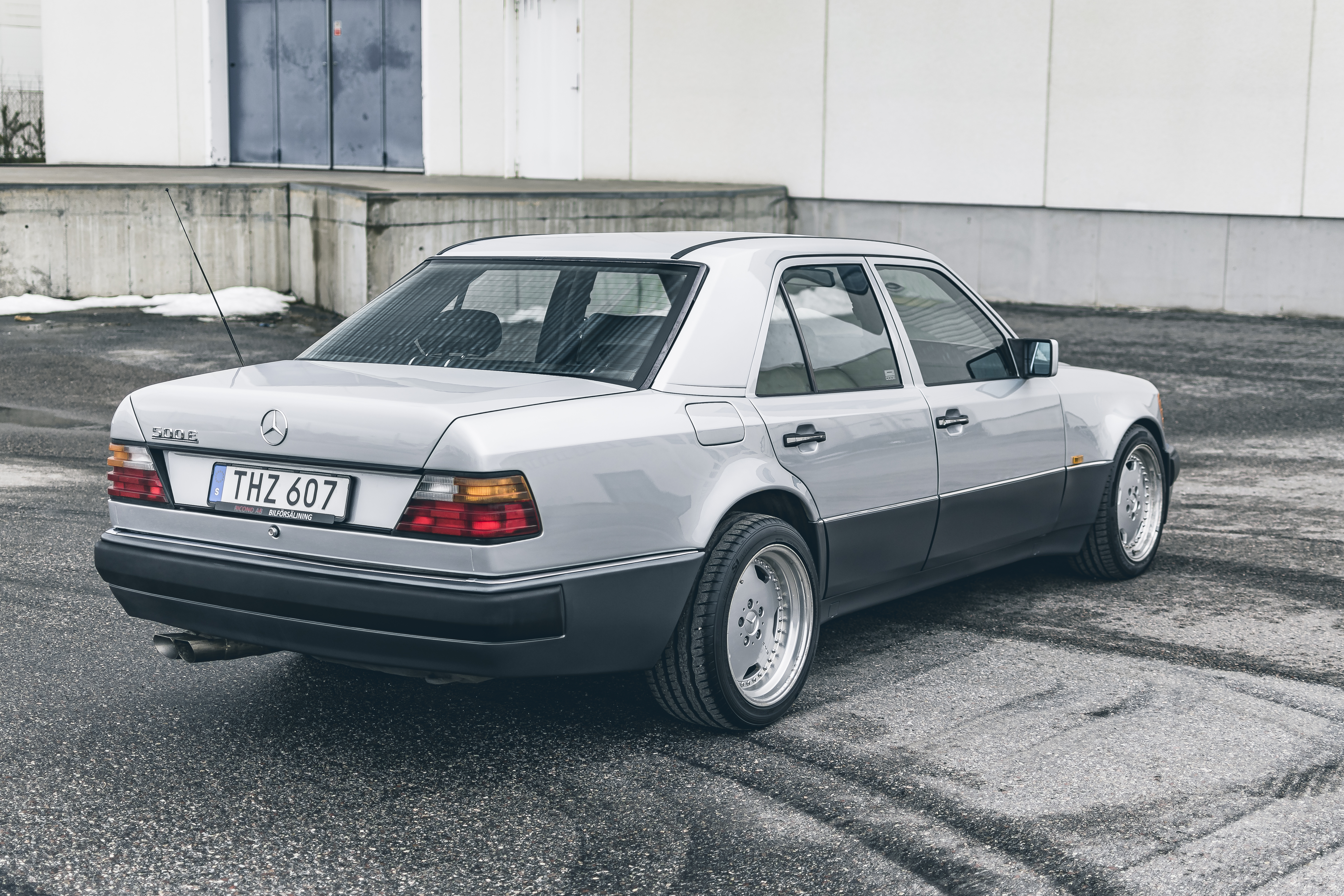 1992 MERCEDES-BENZ (W124) 500E
