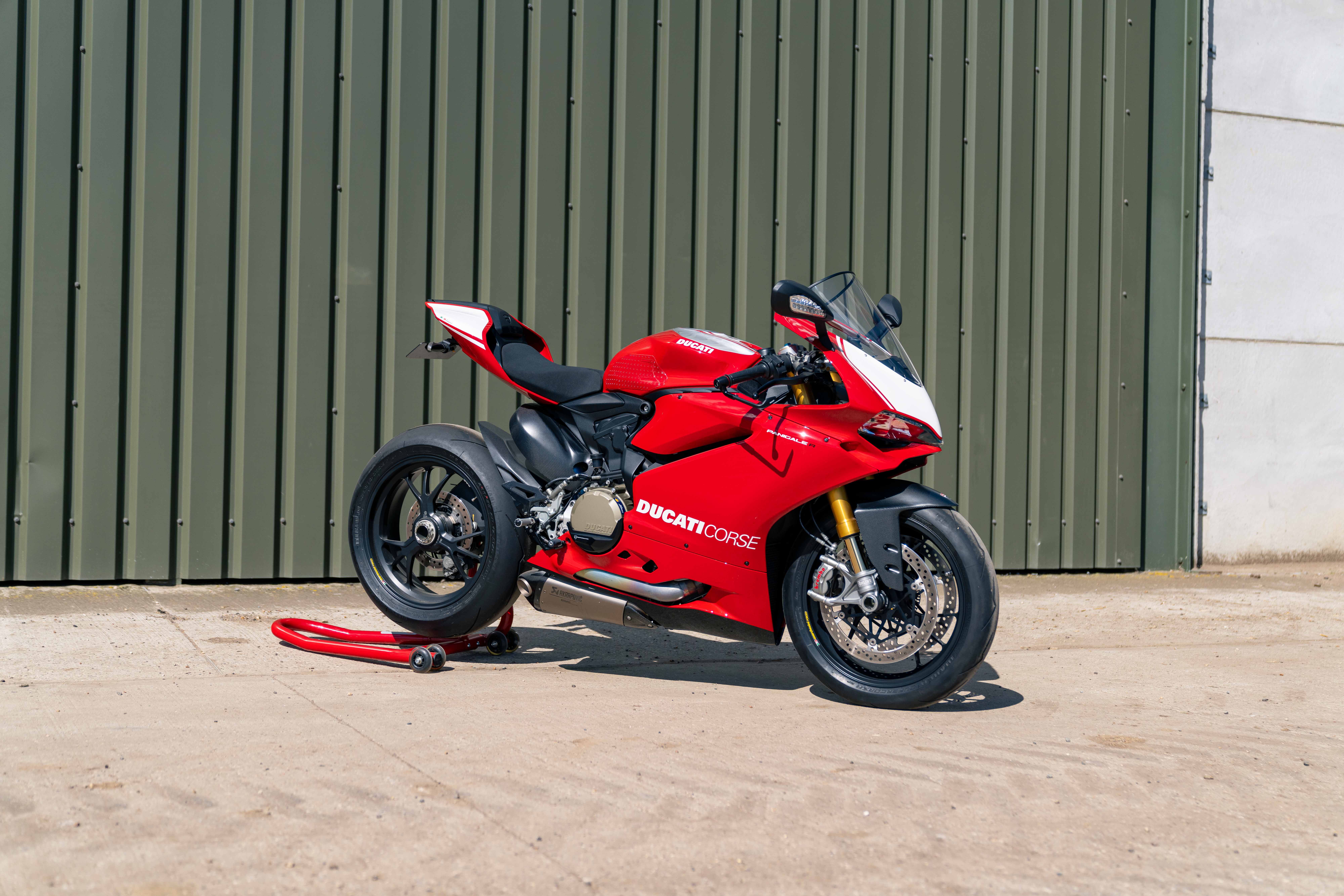2016 DUCATI 1199 PANIGALE R - 1,001 MILES