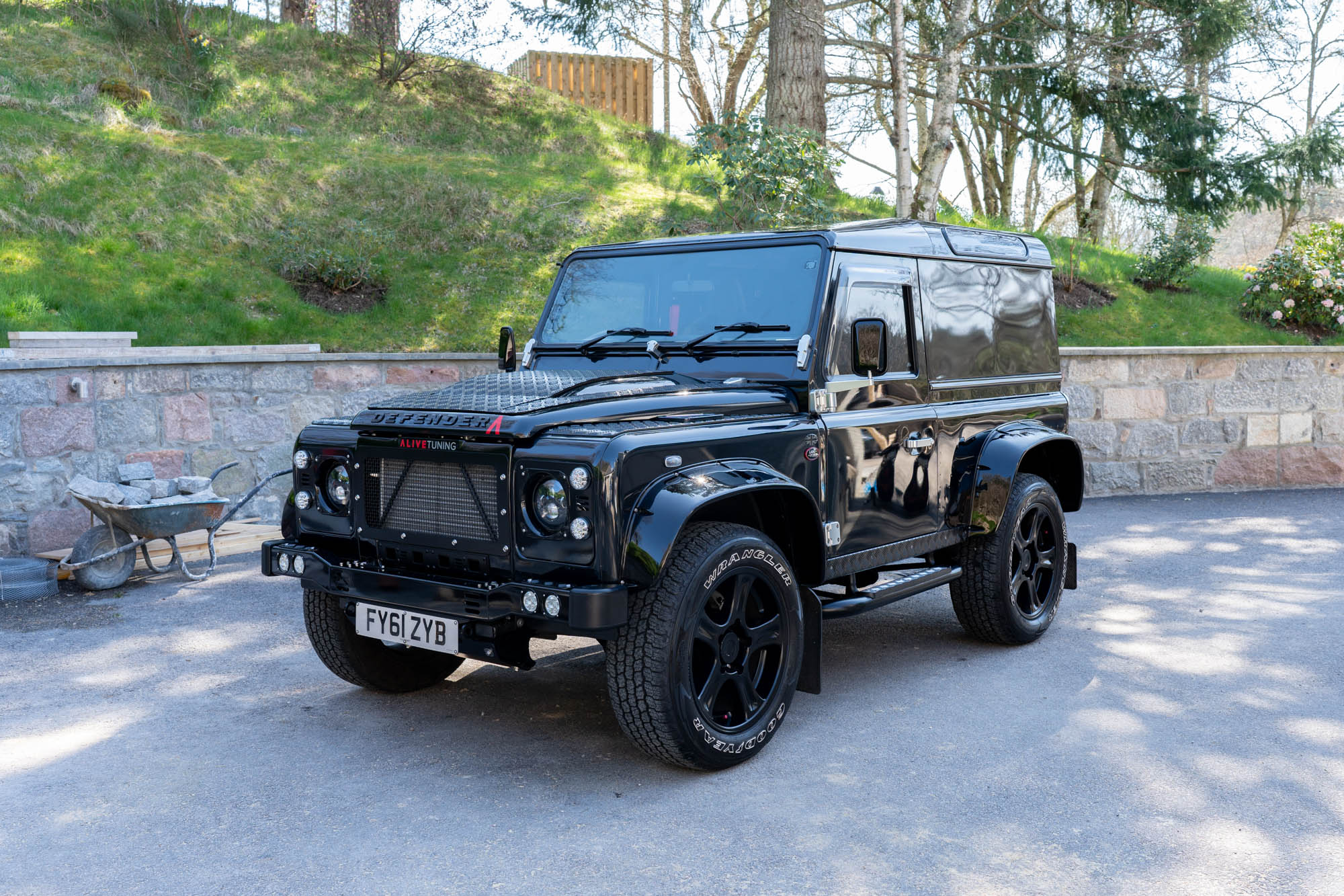 2011 LAND ROVER DEFENDER 90 - ALIVE TUNING