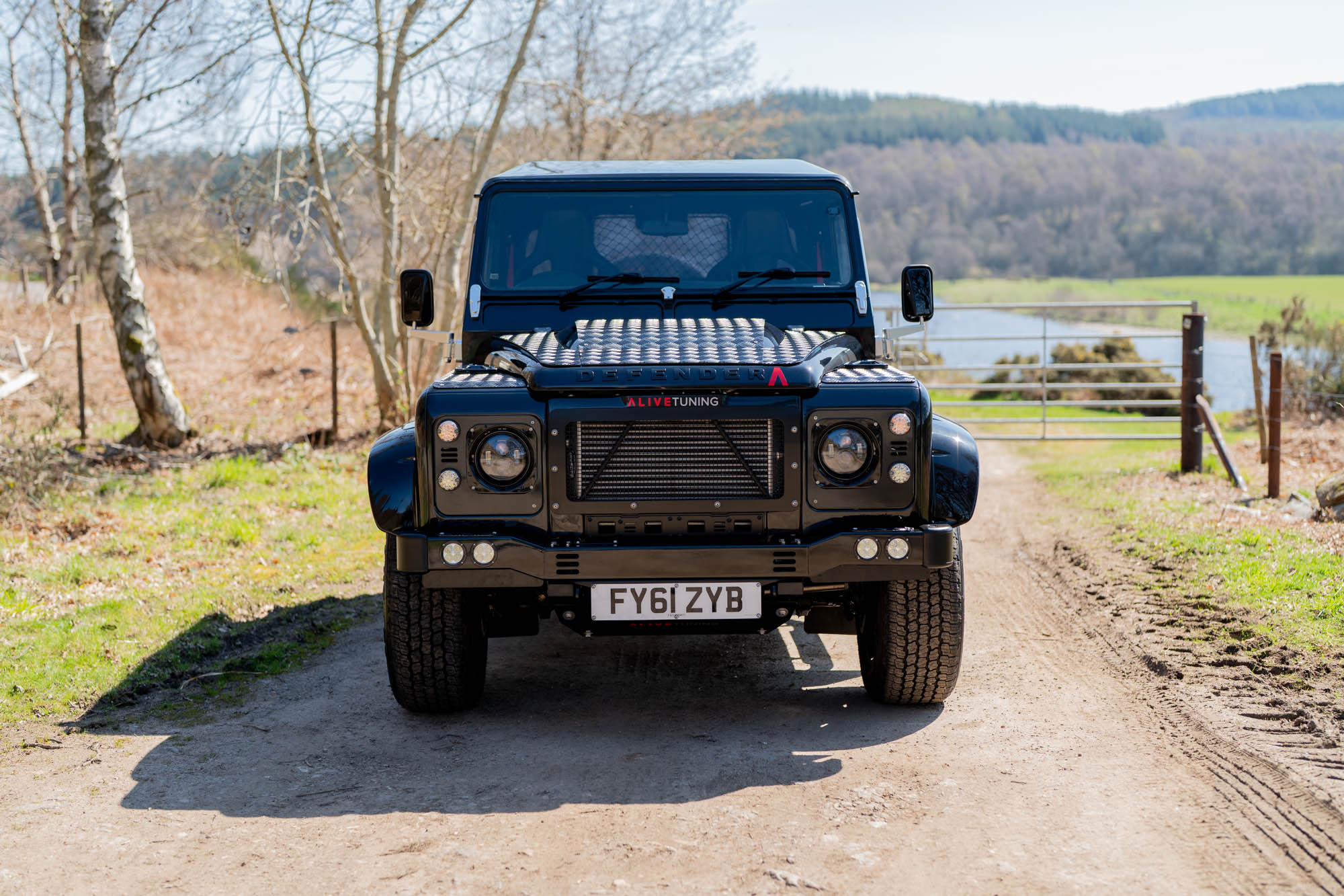 2011 LAND ROVER DEFENDER 90 - ALIVE TUNING