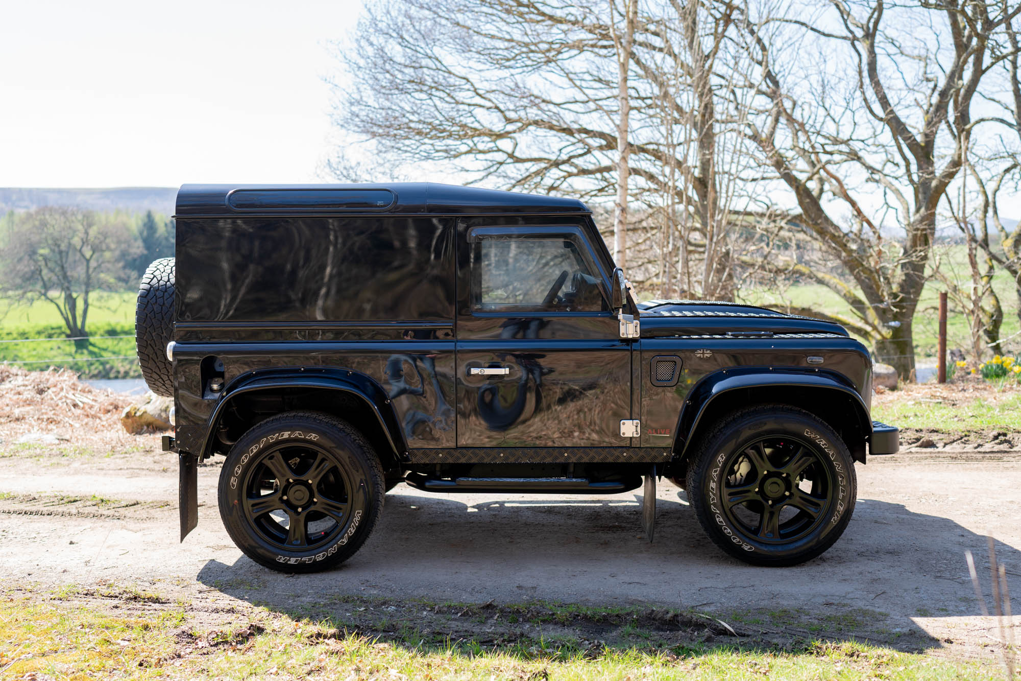 2011 LAND ROVER DEFENDER 90 - ALIVE TUNING