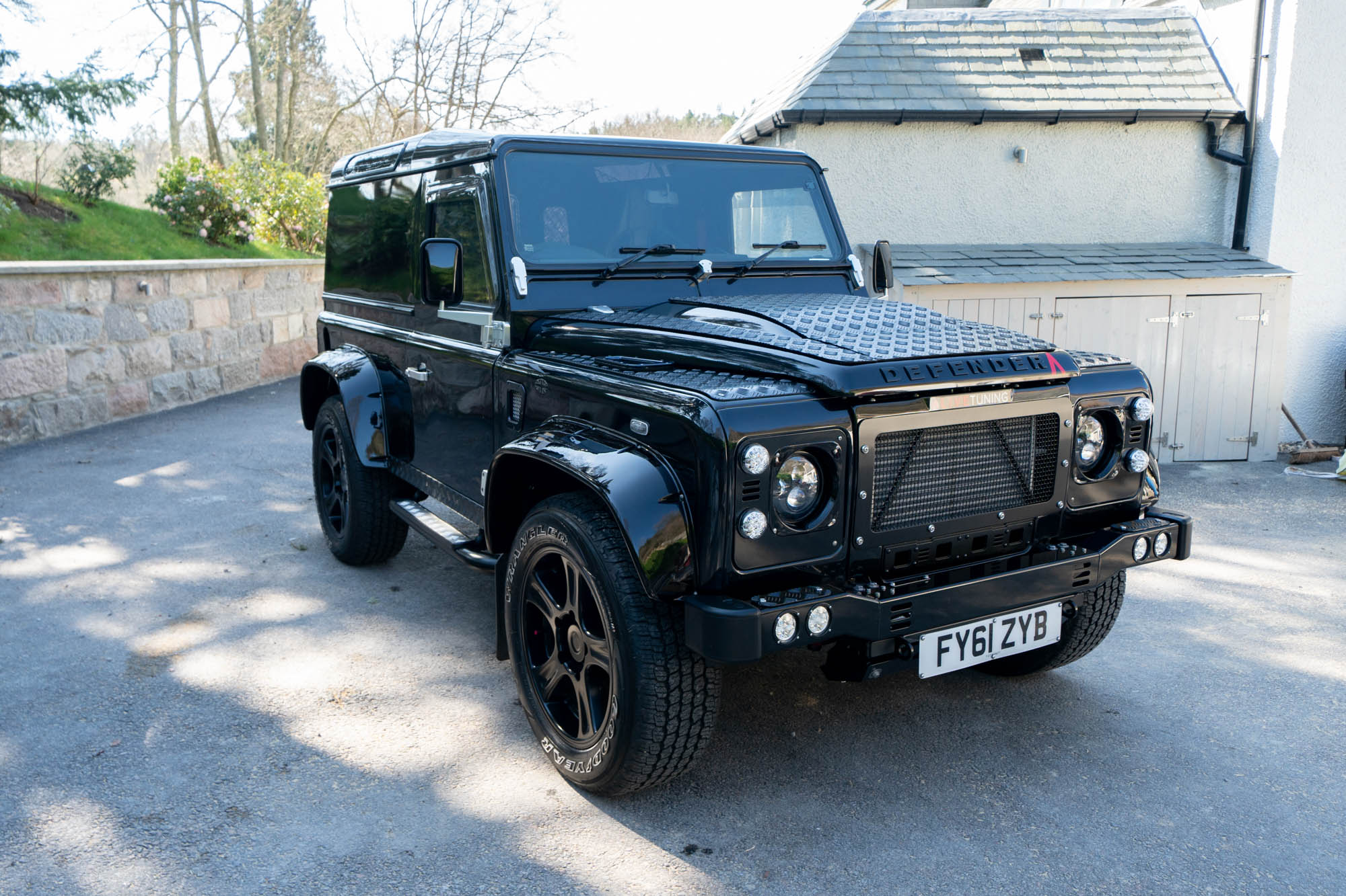 2011 LAND ROVER DEFENDER 90 - ALIVE TUNING