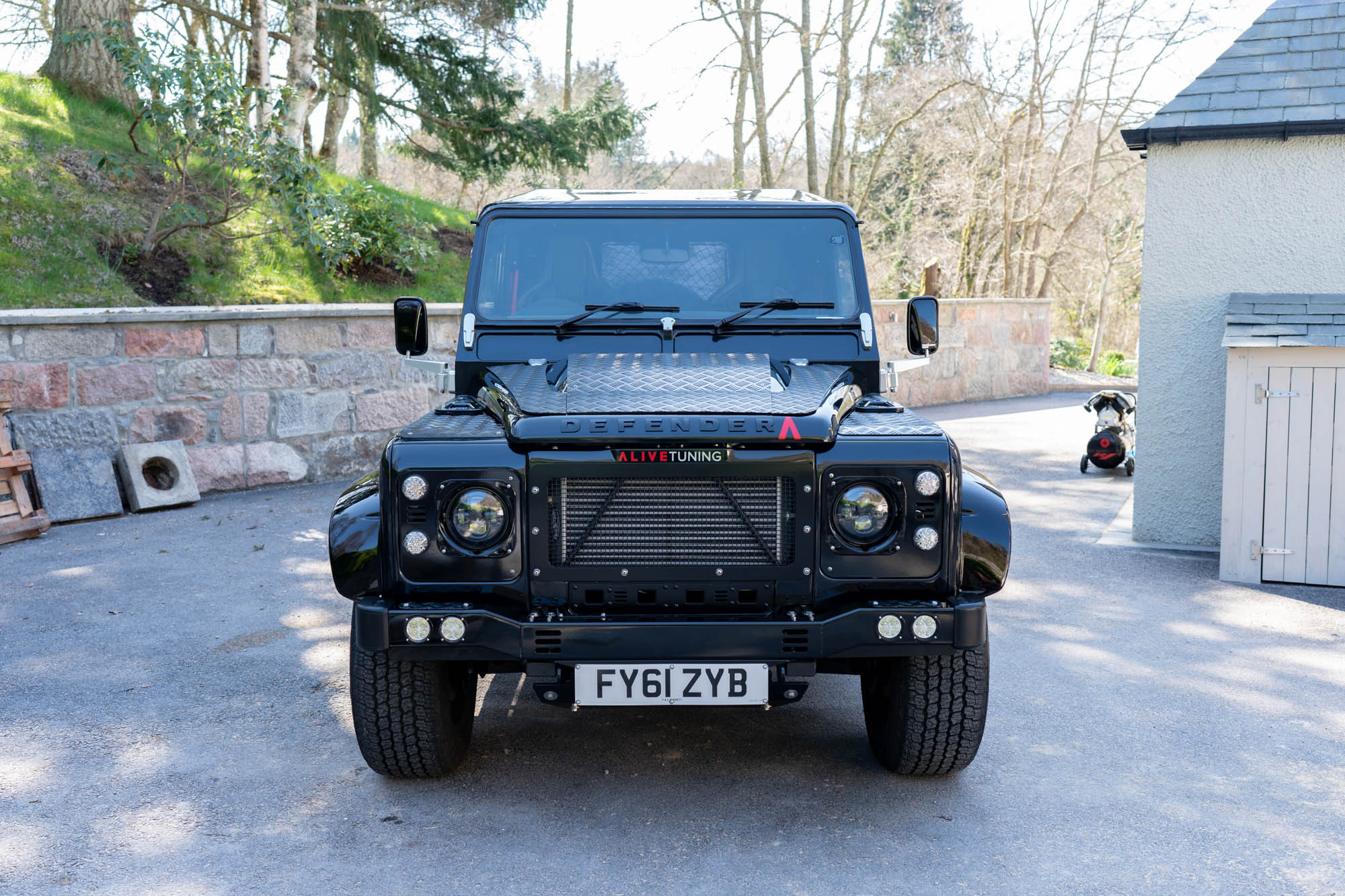 2011 LAND ROVER DEFENDER 90 - ALIVE TUNING