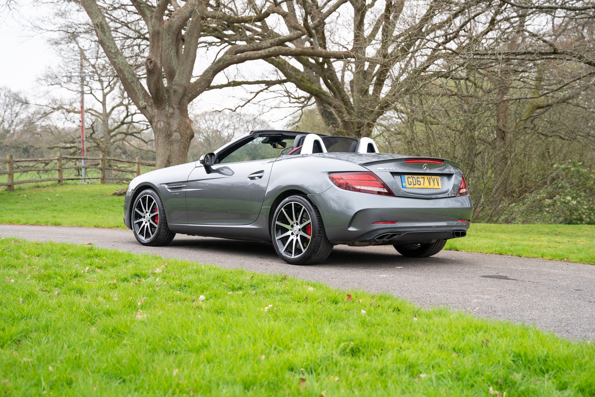 2018 MERCEDES-AMG SLC 43