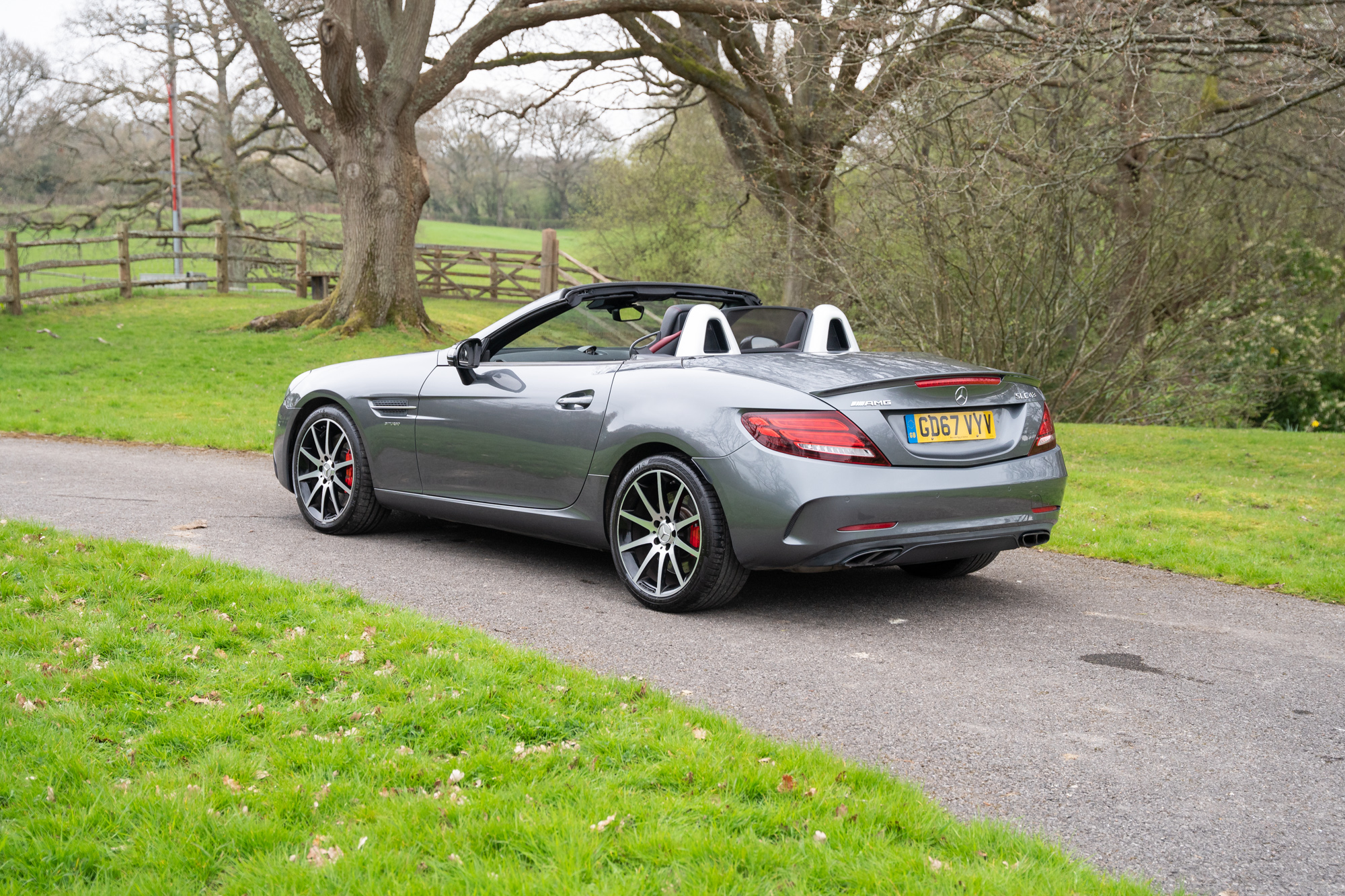 2018 MERCEDES-AMG SLC 43